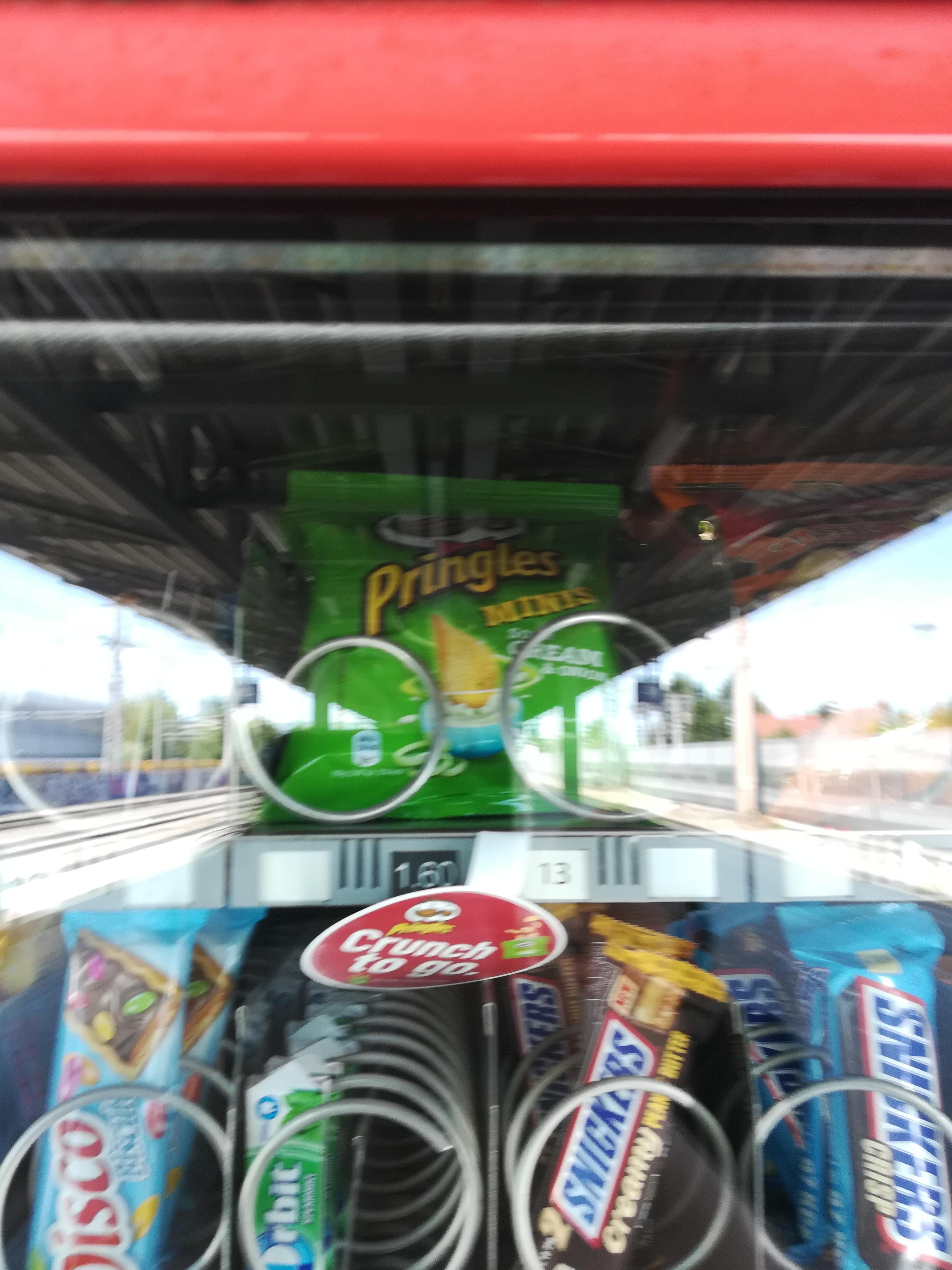 Blursed_pringles | Scrolller