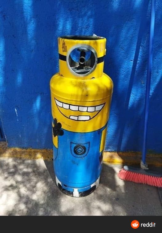 blursed_tank | Scrolller