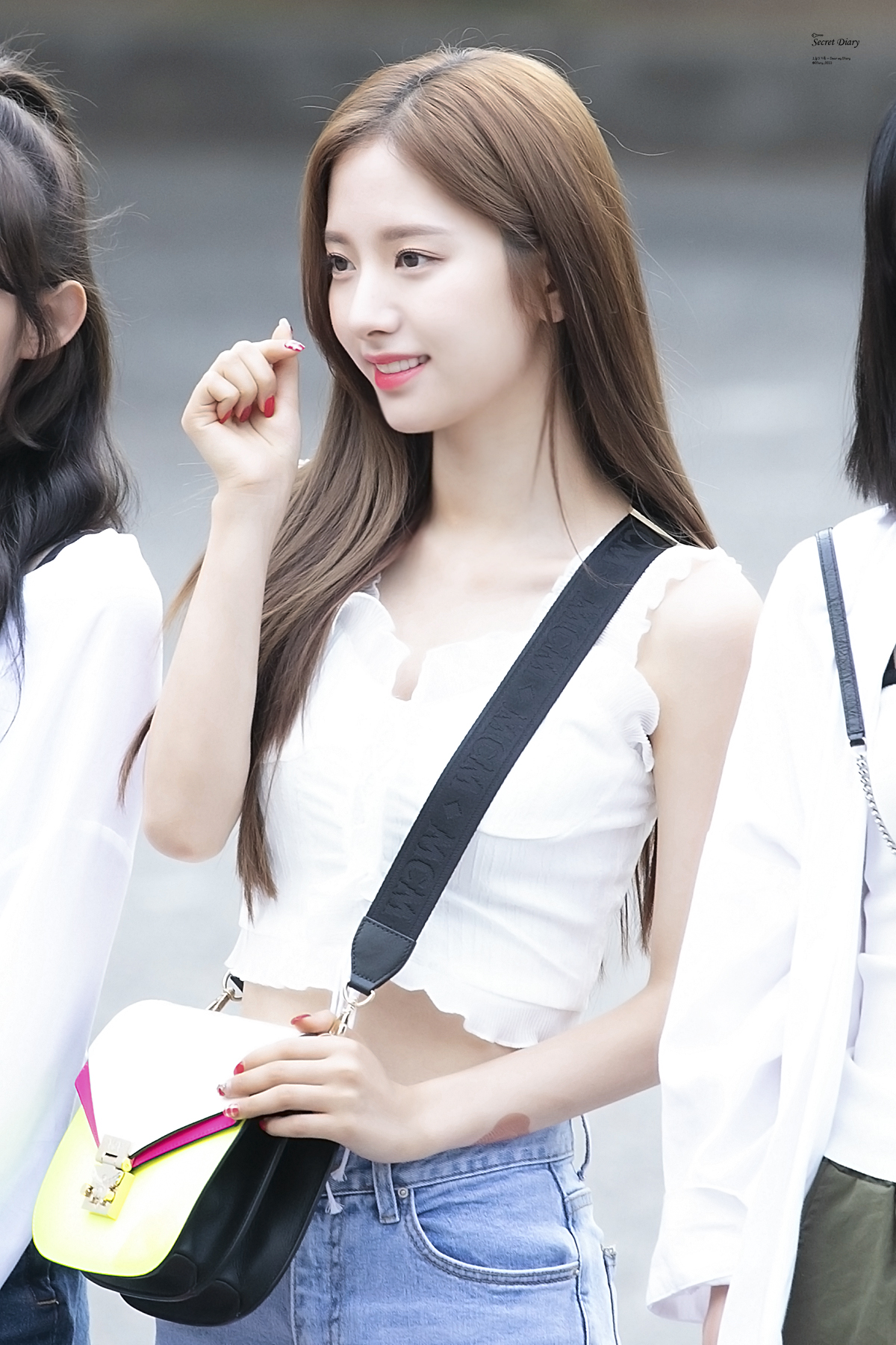 Bona heart 🤍 | Scrolller