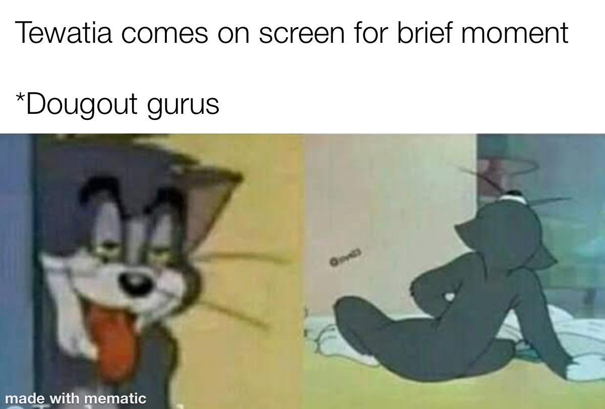 Boner alert | Scrolller