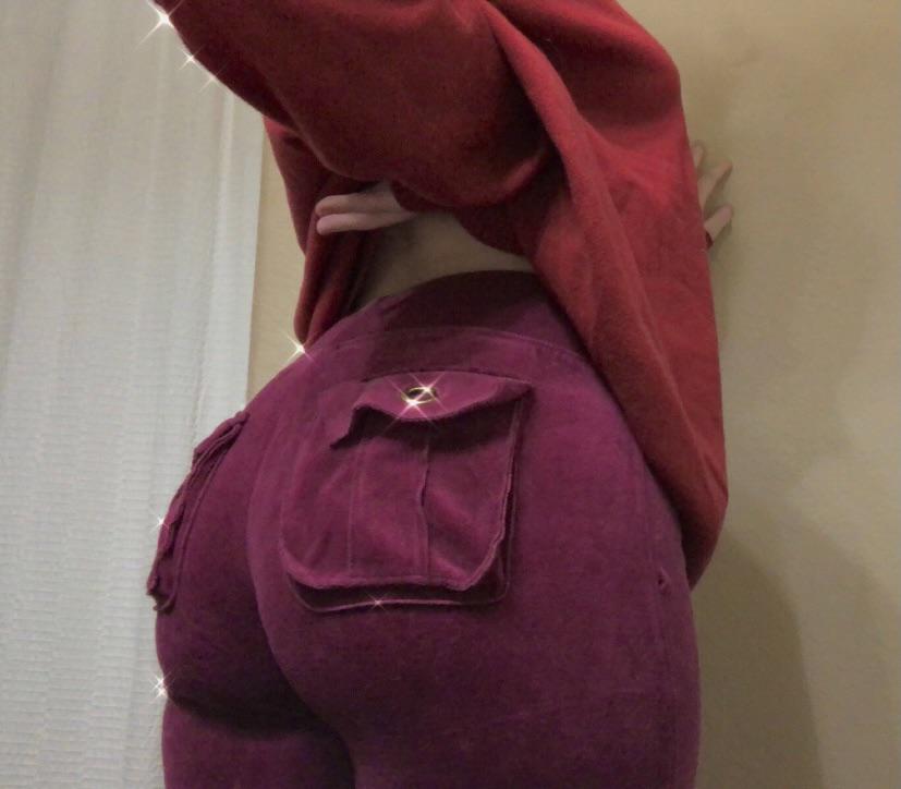 bootylicious | Scrolller