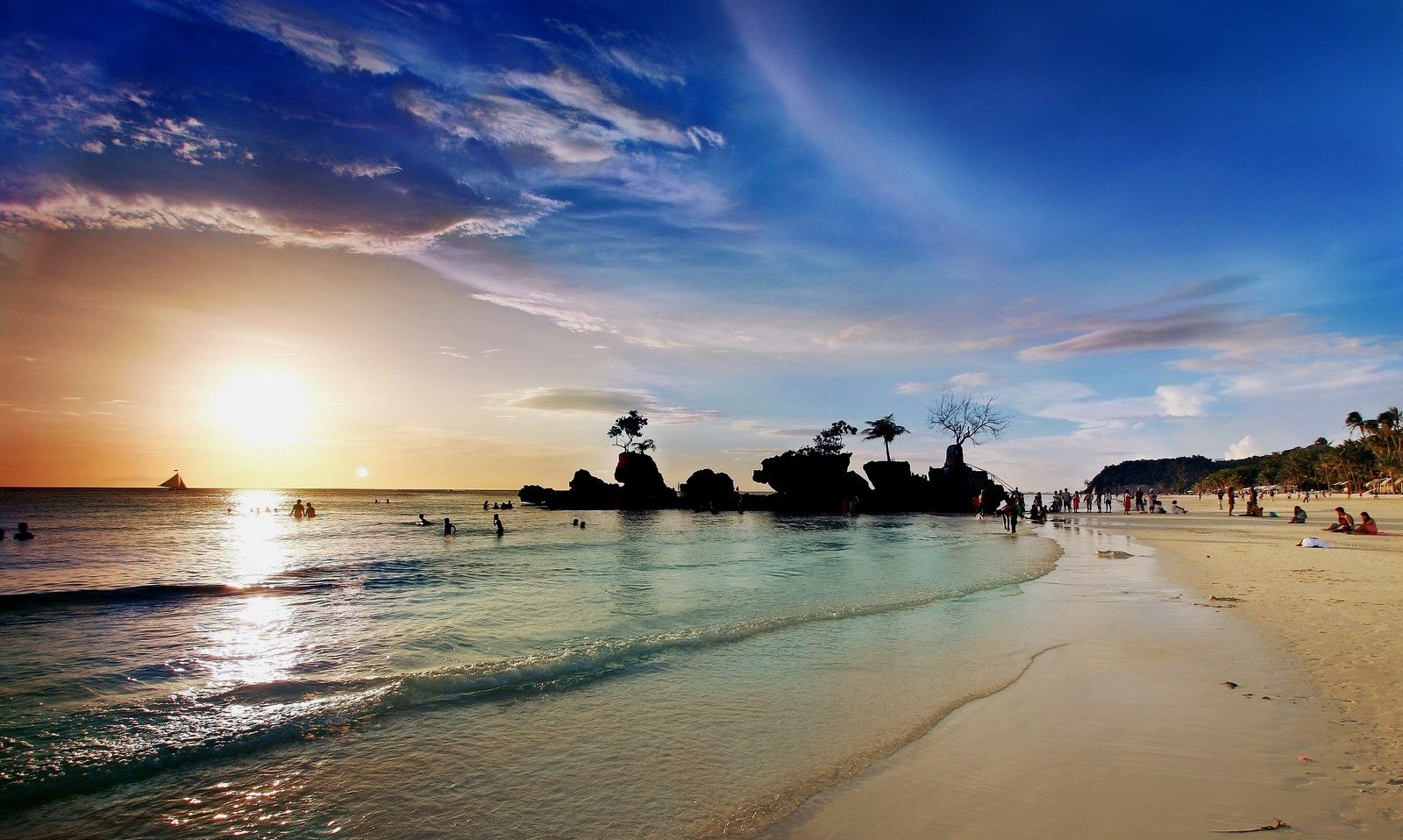 Boracay, Philippines | Scrolller