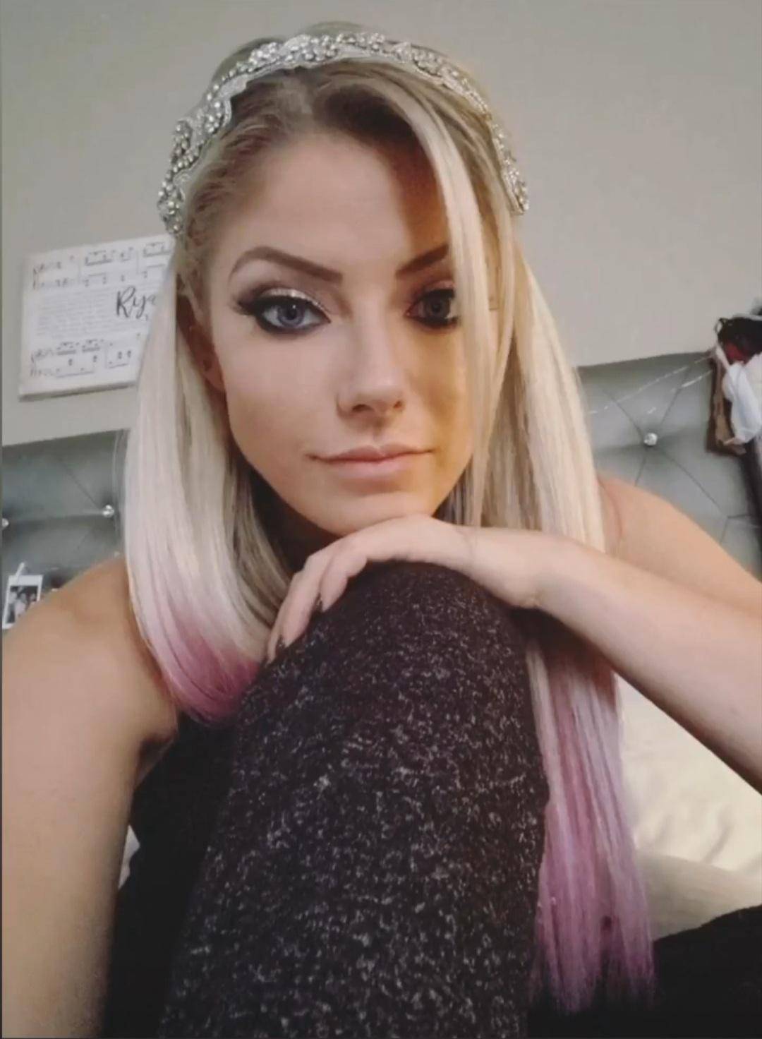 Alexa Bliss | Scrolller