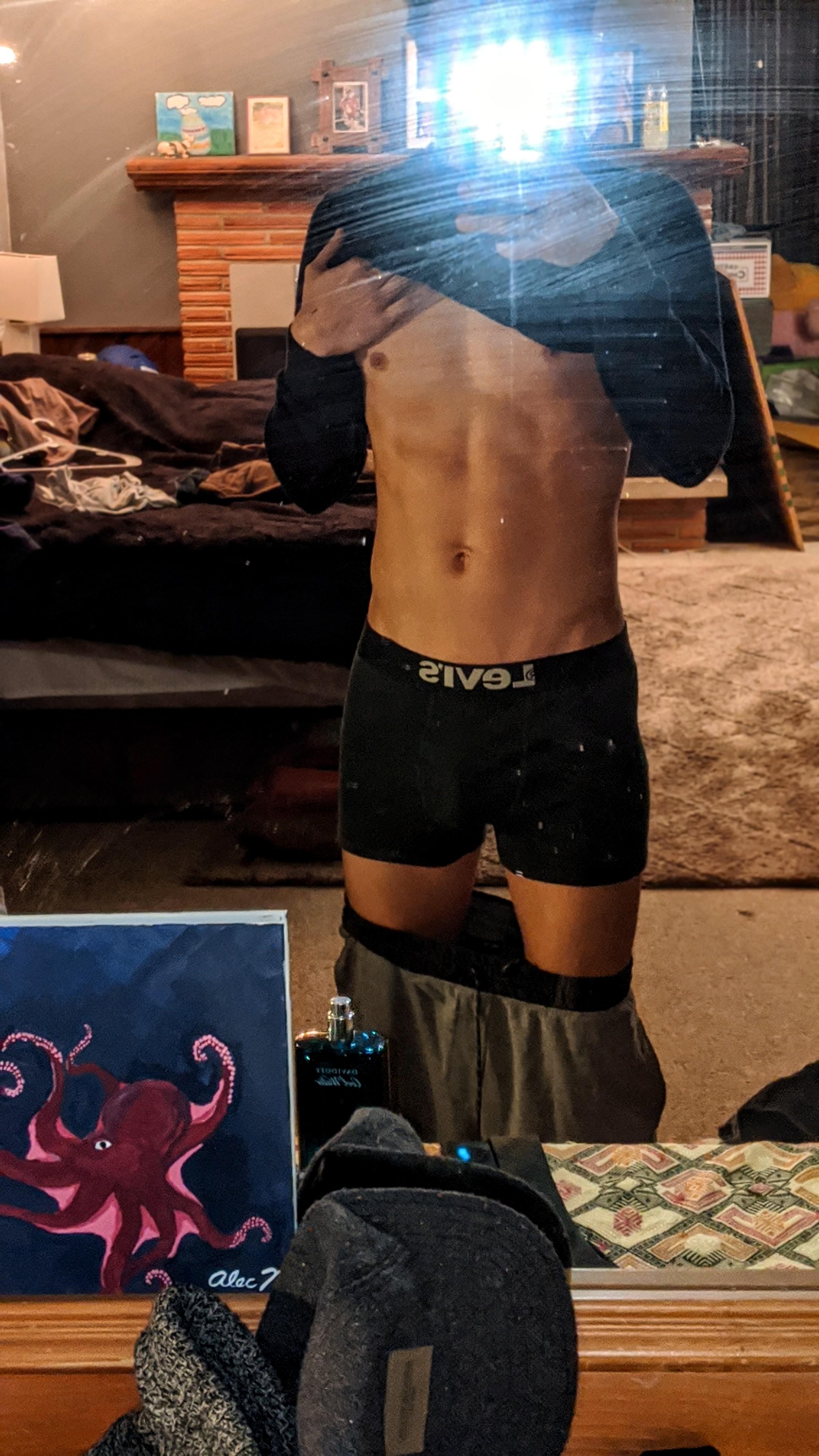 Boring levi's 🥱 how's the bod tho?? | Scrolller