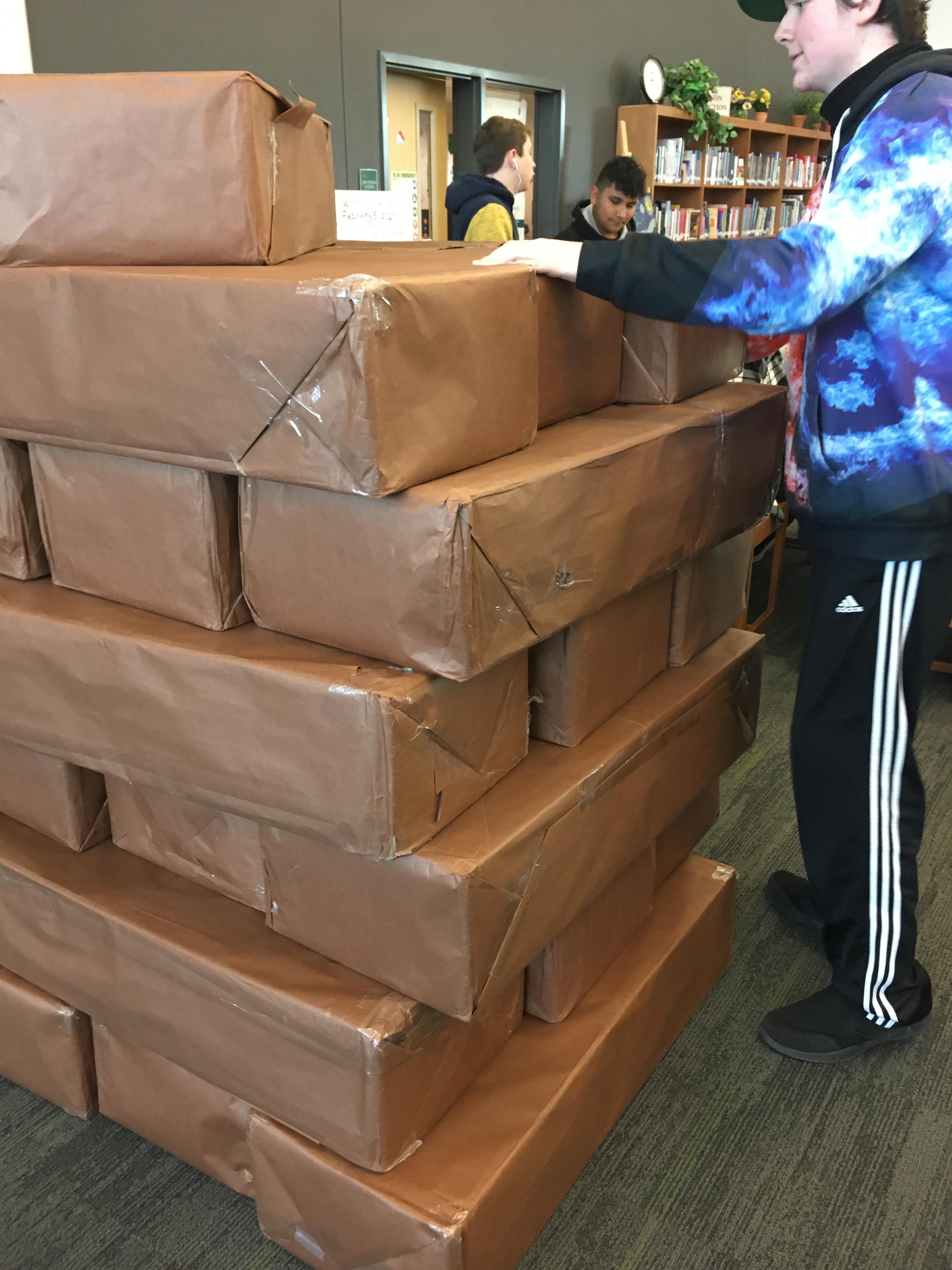 Box Jenga | Scrolller