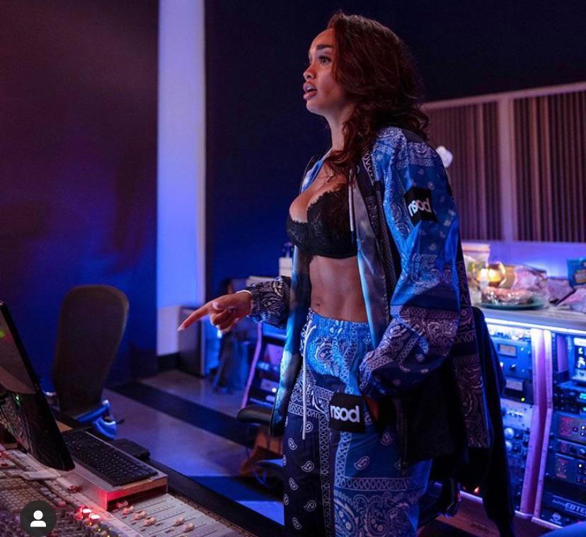 Bra Studio | Scrolller