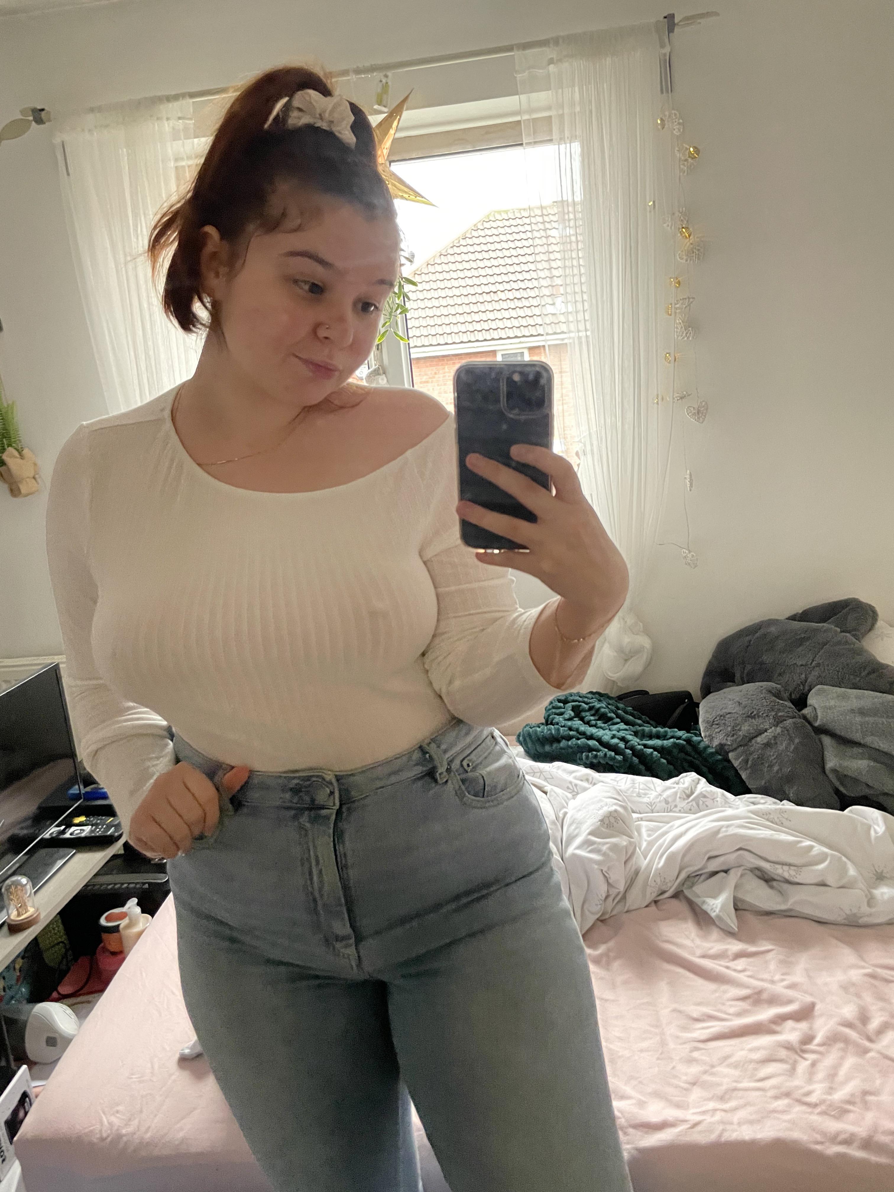 Braless all day , everyday | Scrolller