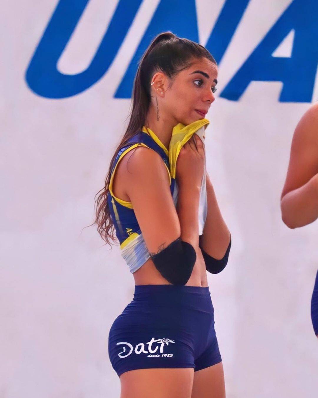 Brazilian Volleyball Player Keyt Alves | Scrolller