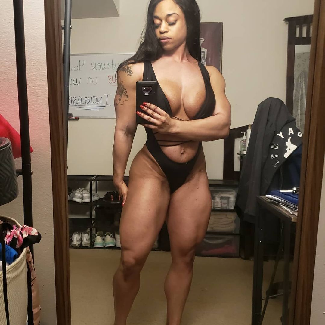 Brittney O Veal | Scrolller