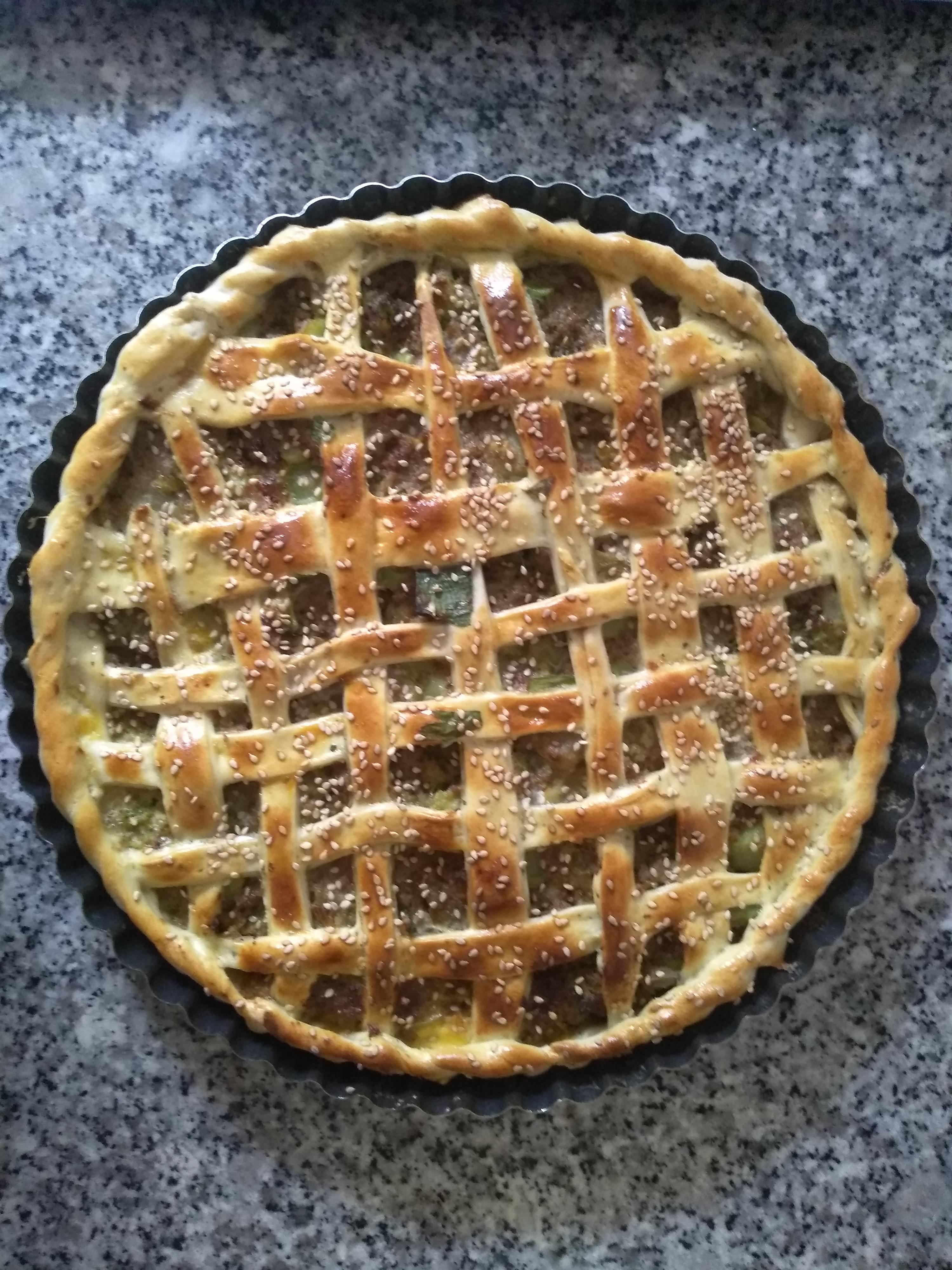 Broccoli and leftovers of ground beef. My first time trying this grid on top ☺️ | Scrolller