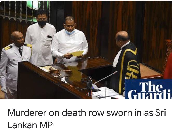 Bruh wth is this | Scrolller