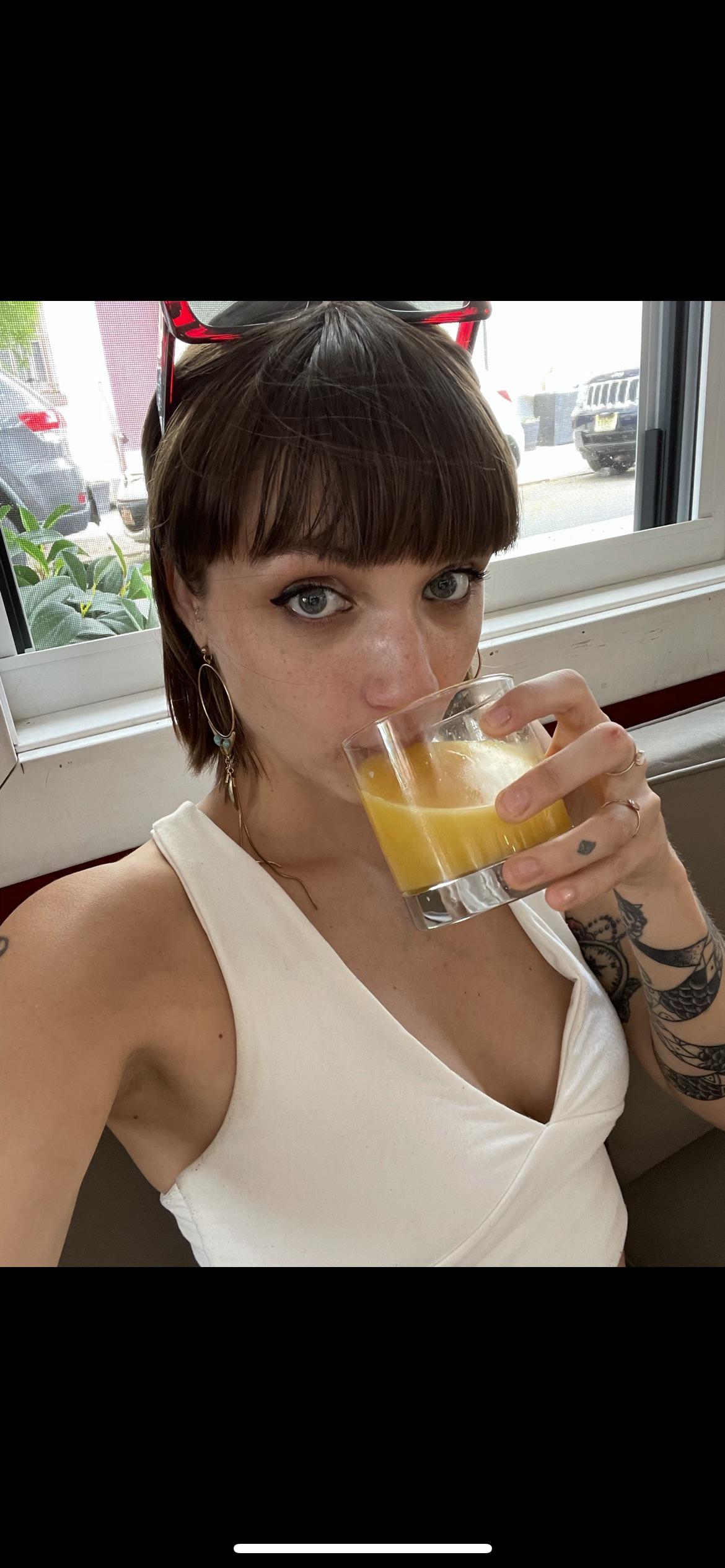 Brunch OJ anyone? F27 | Scrolller