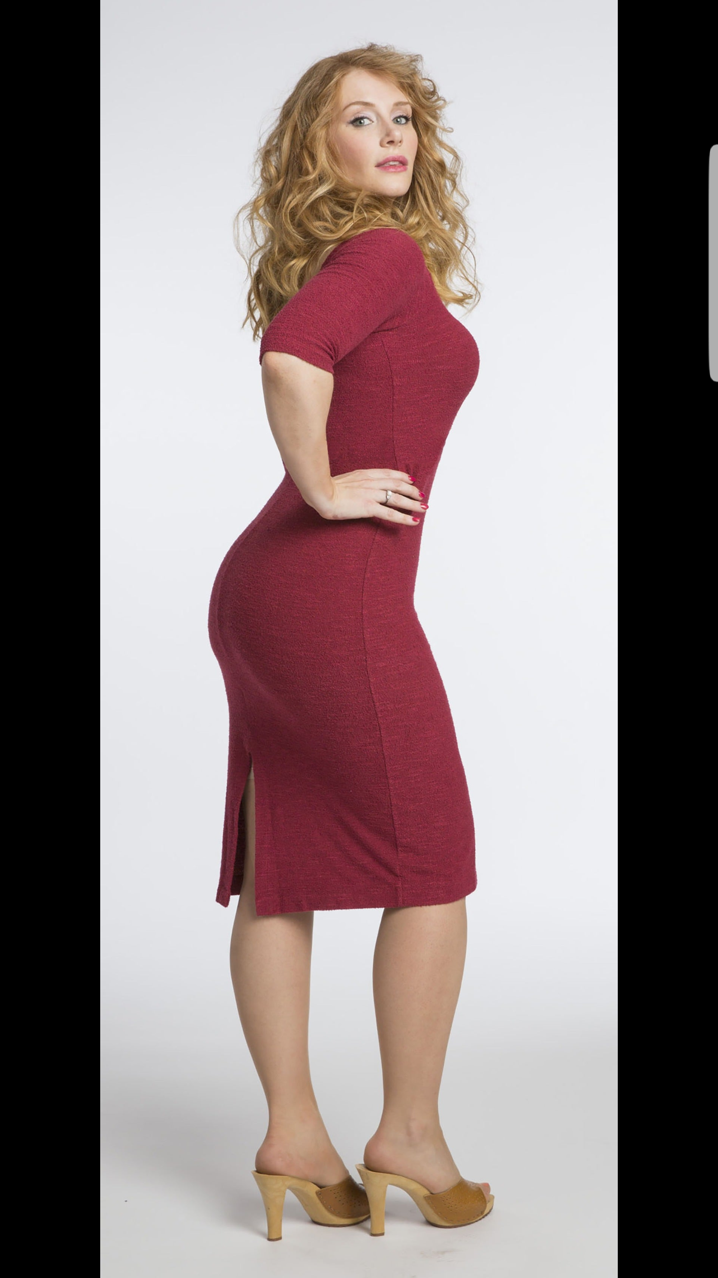 Bryce Dallas Howard looking amazing here. | Scrolller