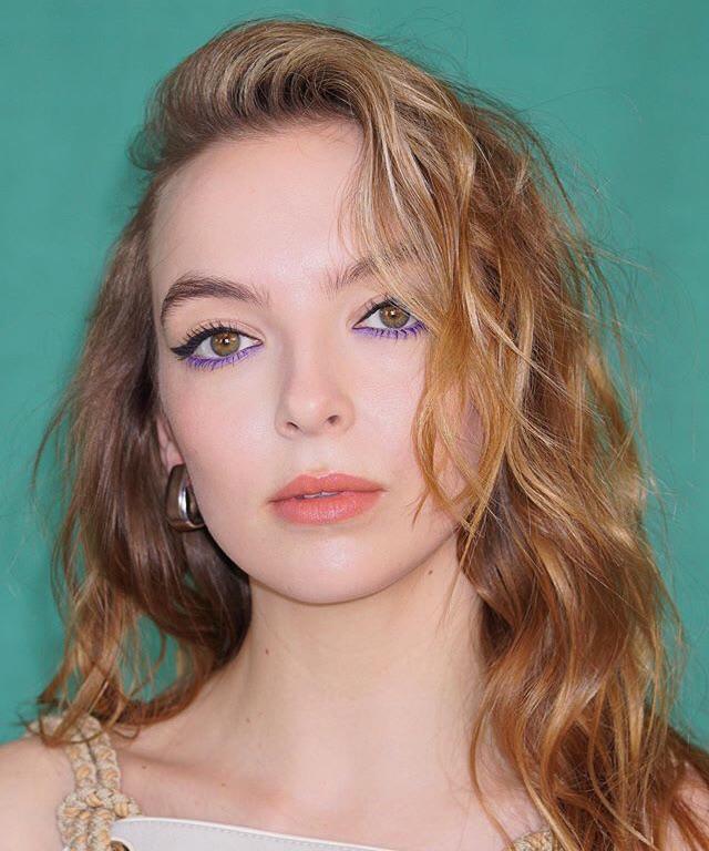 BTS of Jodie Comer during her shoot for Glamour UK | Scrolller