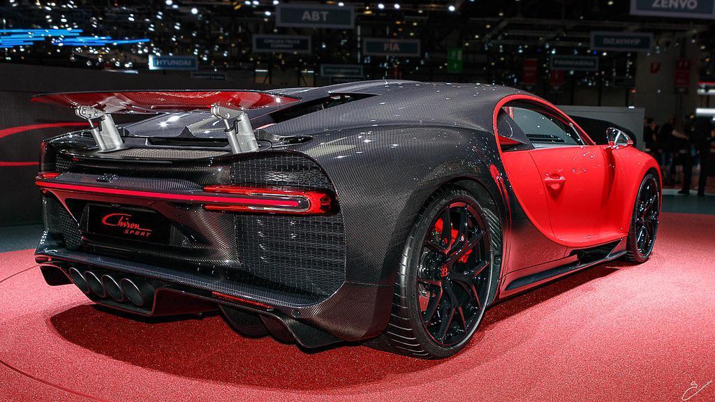 Bugatti Chiron Sport | Scrolller