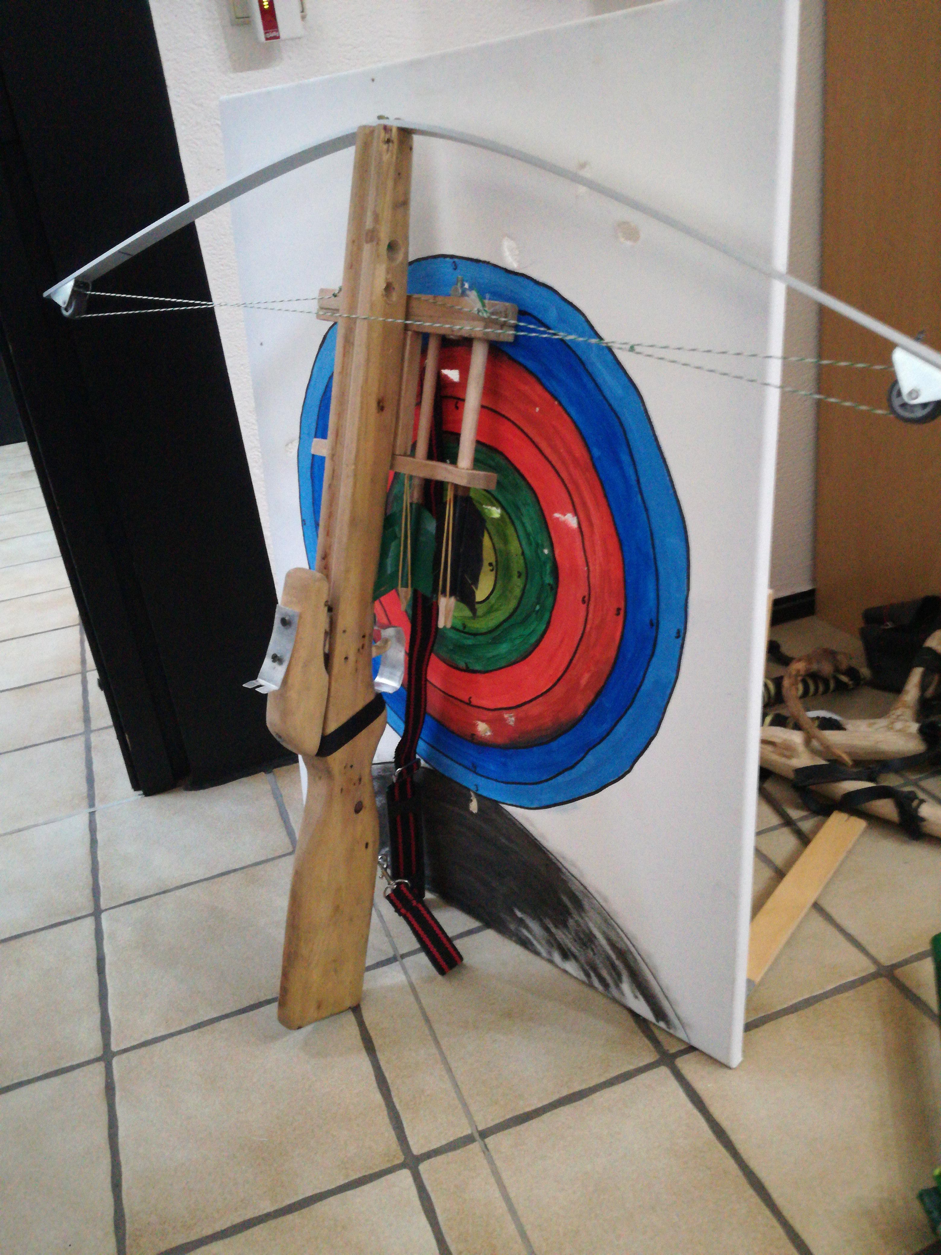 Build a sweet 100 meter shooting crossbow 💪🤘🙂 | Scrolller