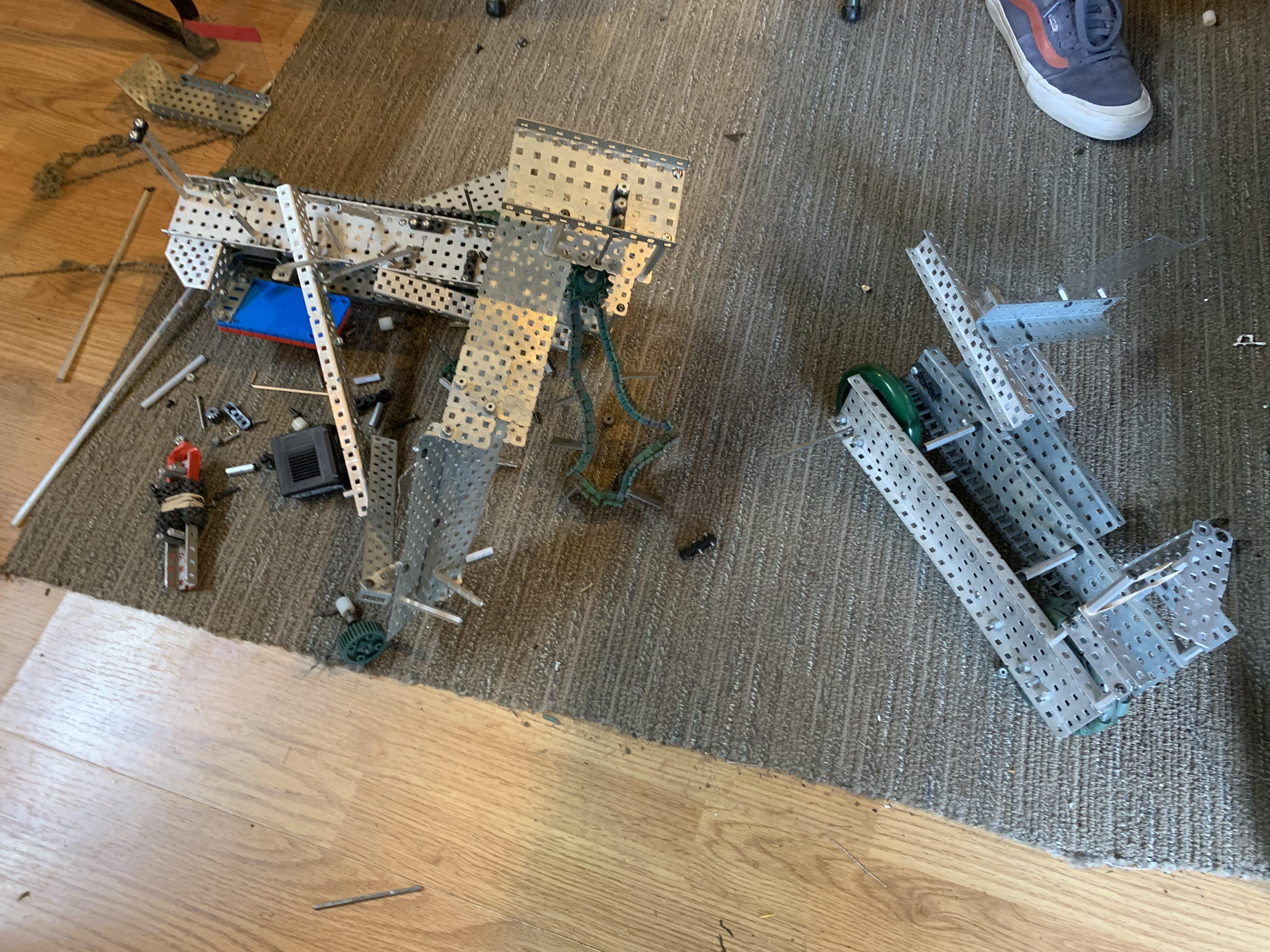 Build Season + Old Robot = Graveyard + Mess | Scrolller