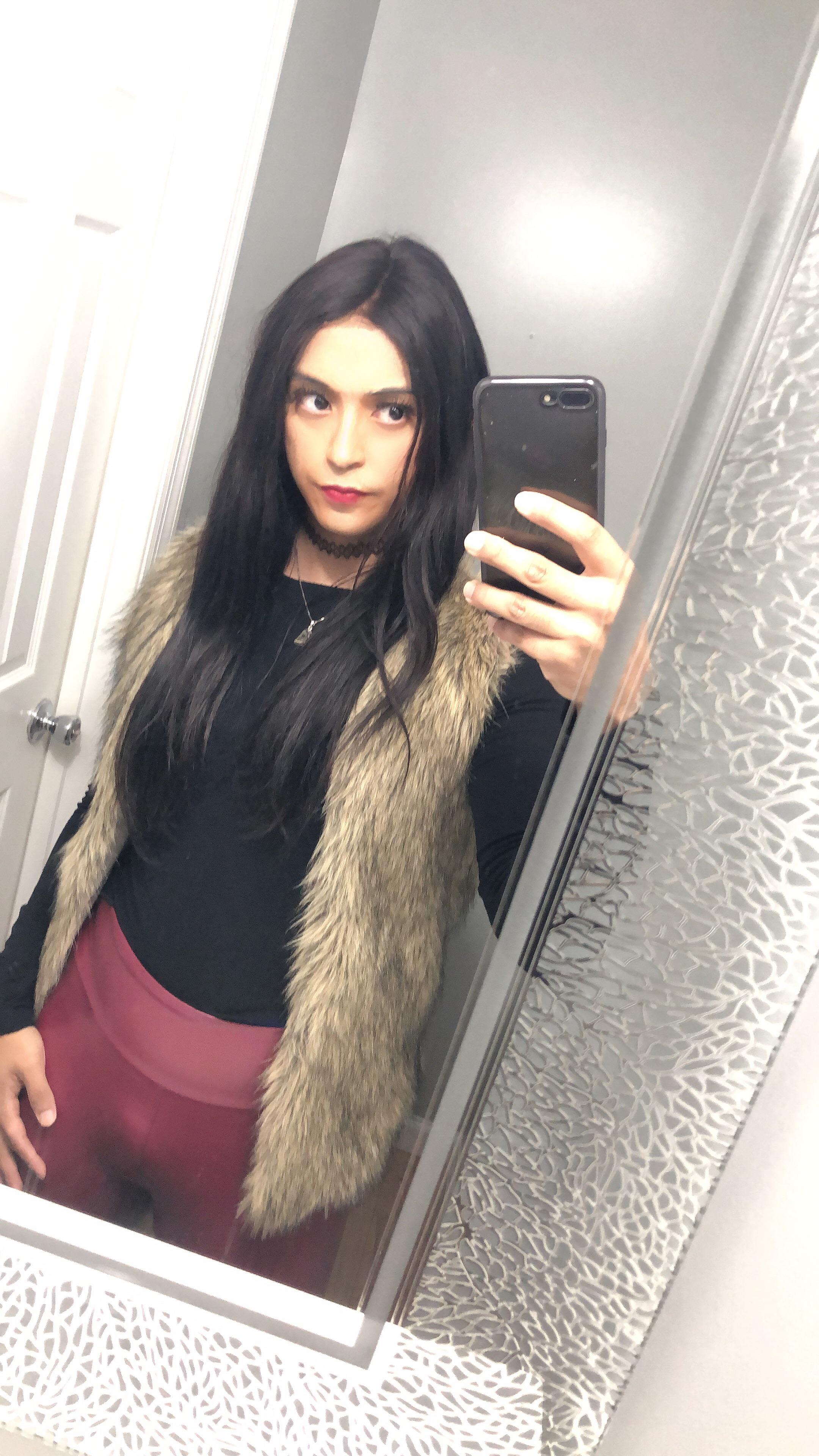 Bulging and excited 😆 | Scrolller