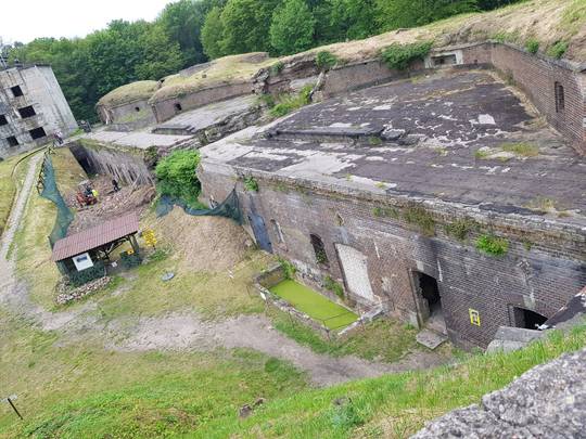 Bunker tour | Scrolller