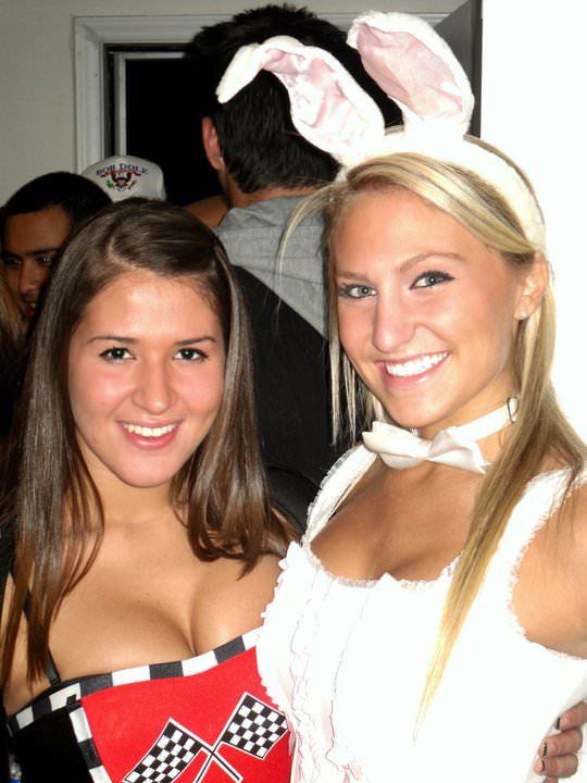 Bunny ears | Scrolller