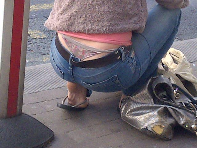 Bus stop tail | Scrolller