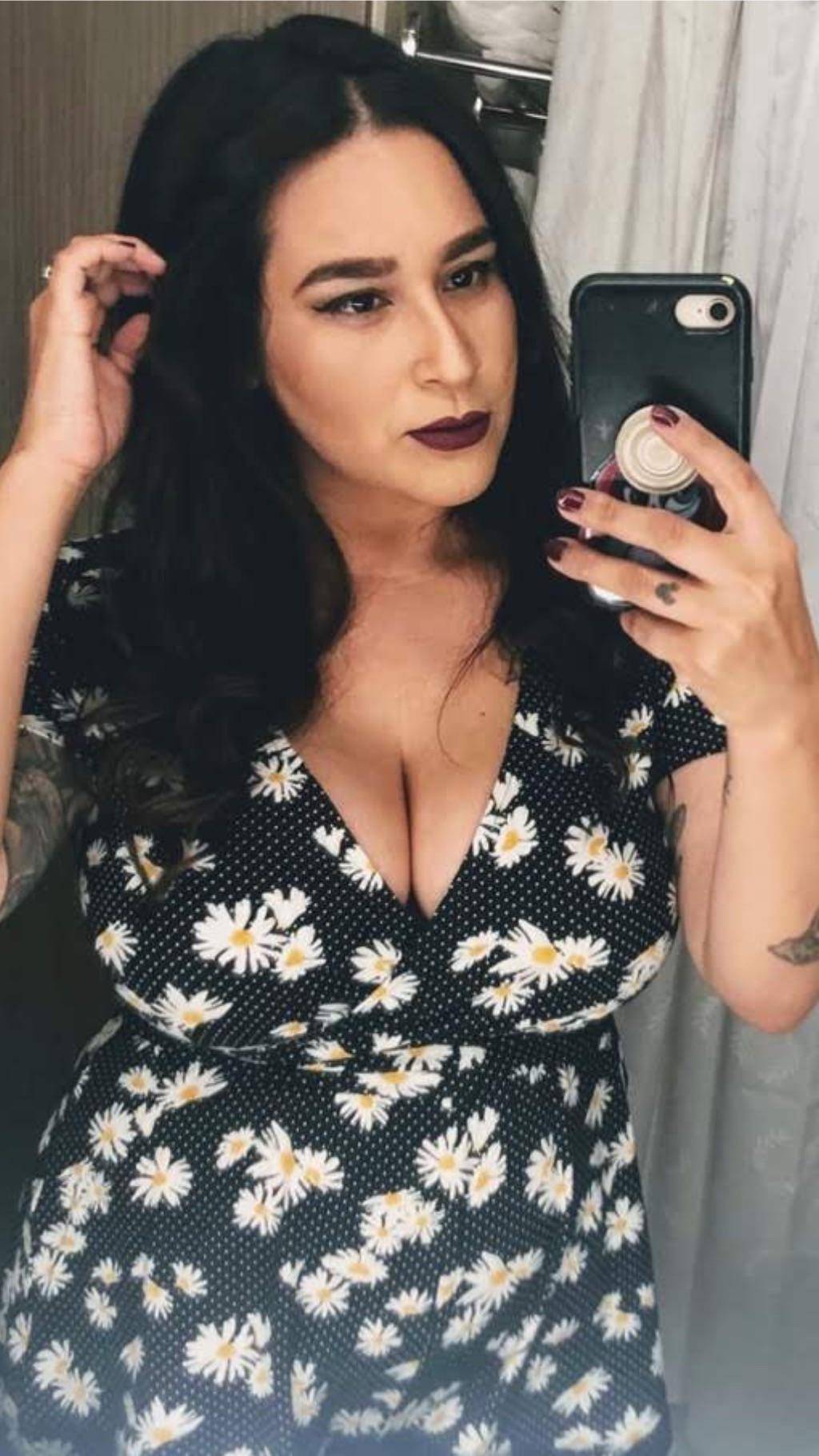 Busty and Glam | Scrolller