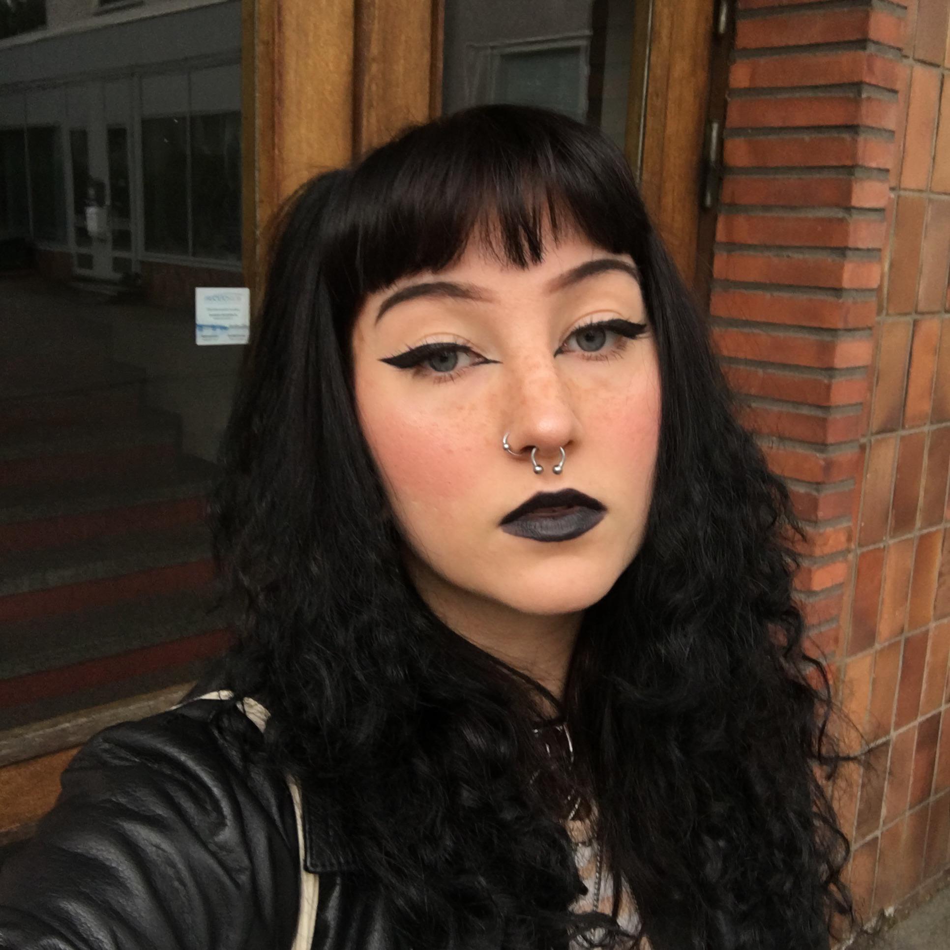 But do I look like a slut tho?? | Scrolller