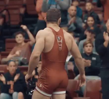 Butt Bye | Scrolller