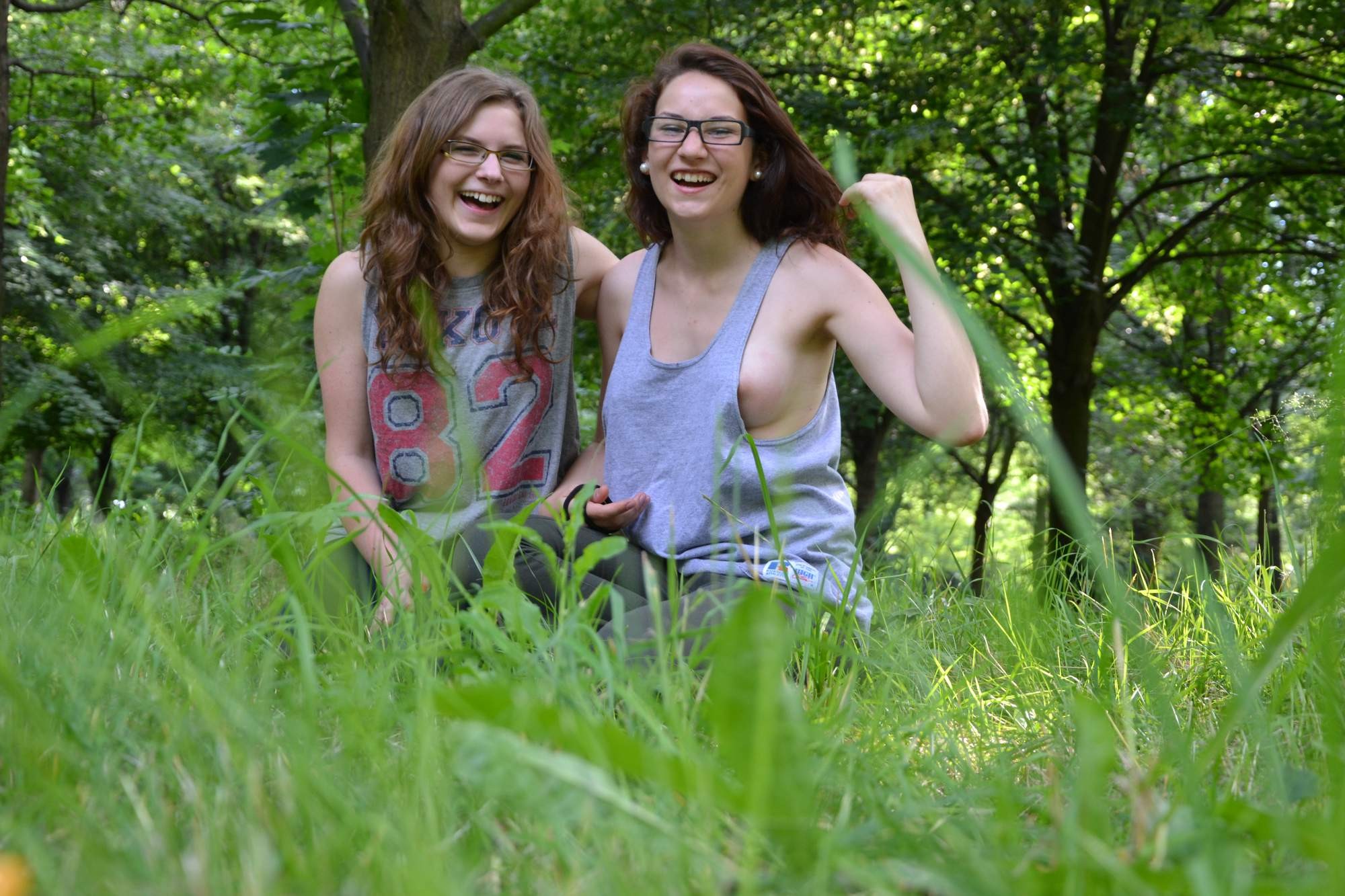 Butterface Nip Slip | Scrolller