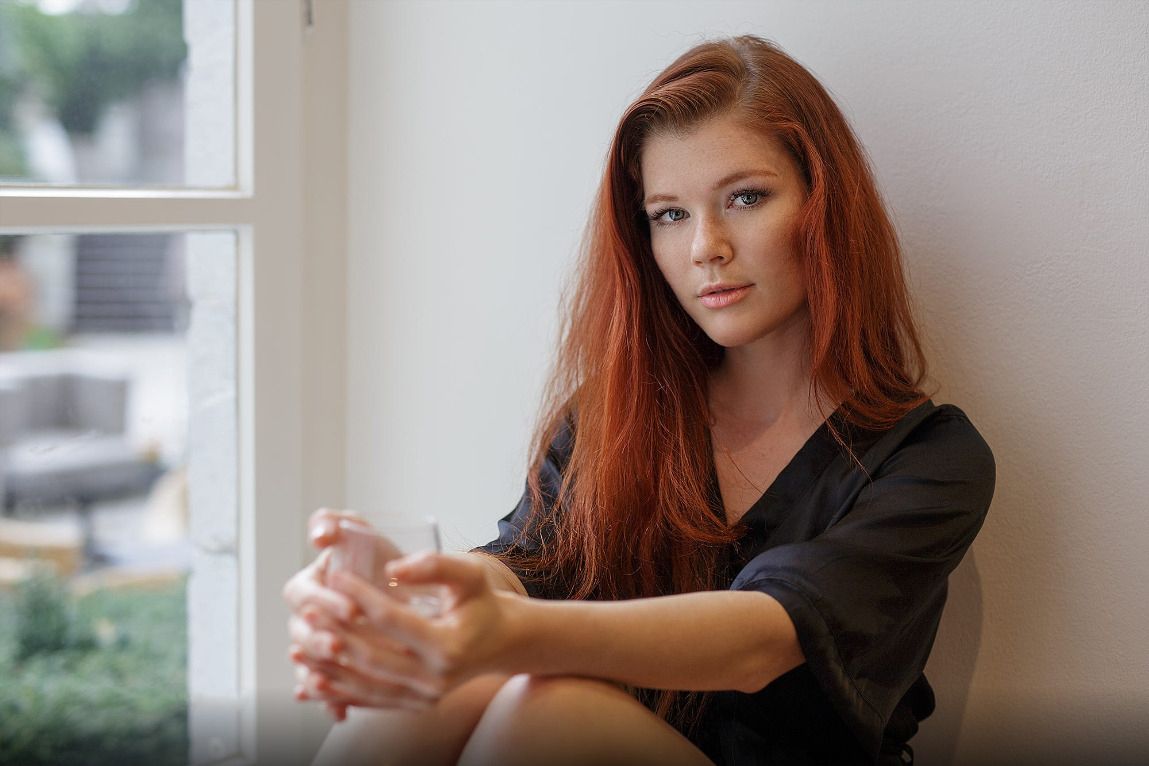 By the window | Scrolller