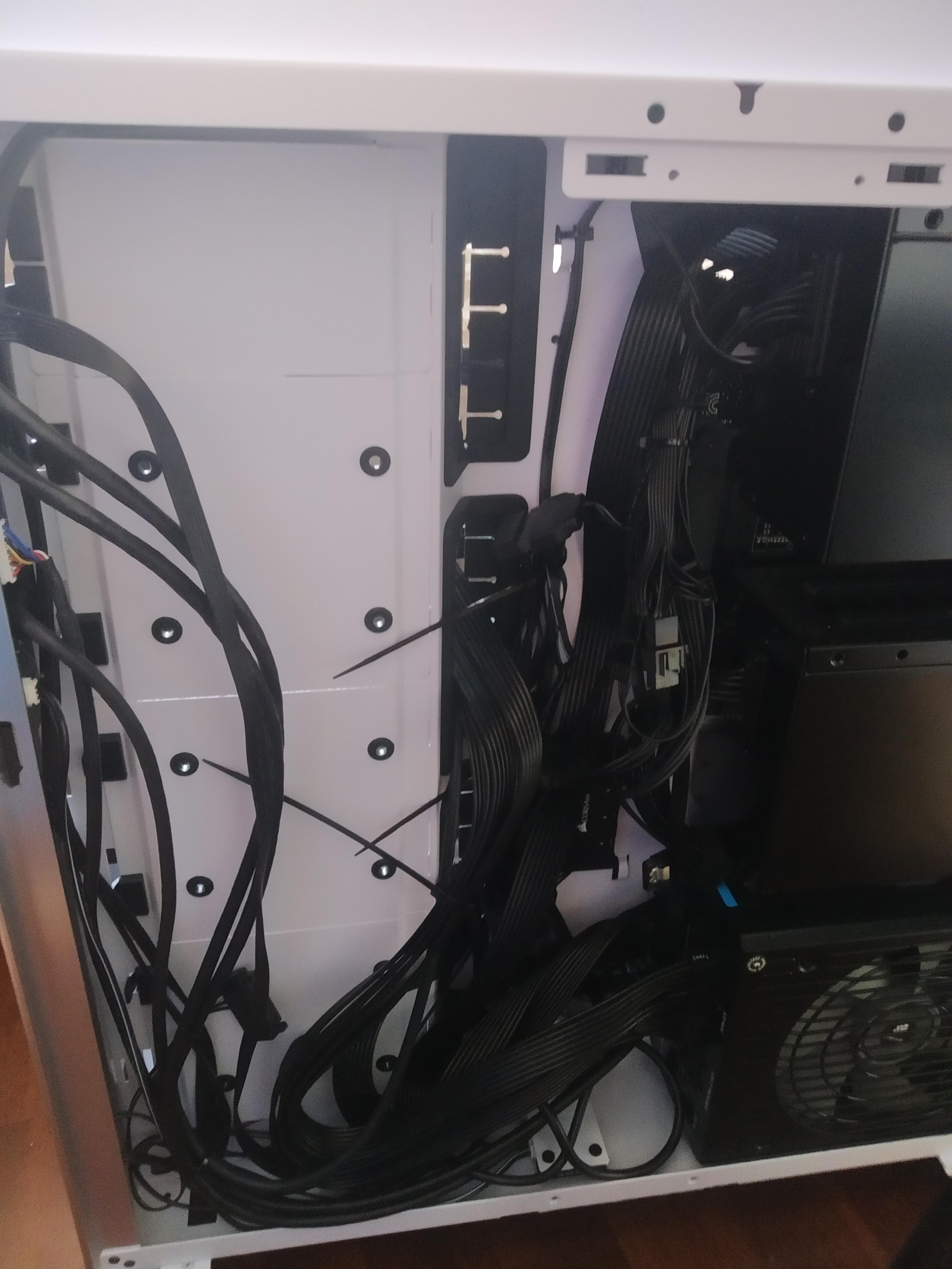 Cable management, how did I do? | Scrolller
