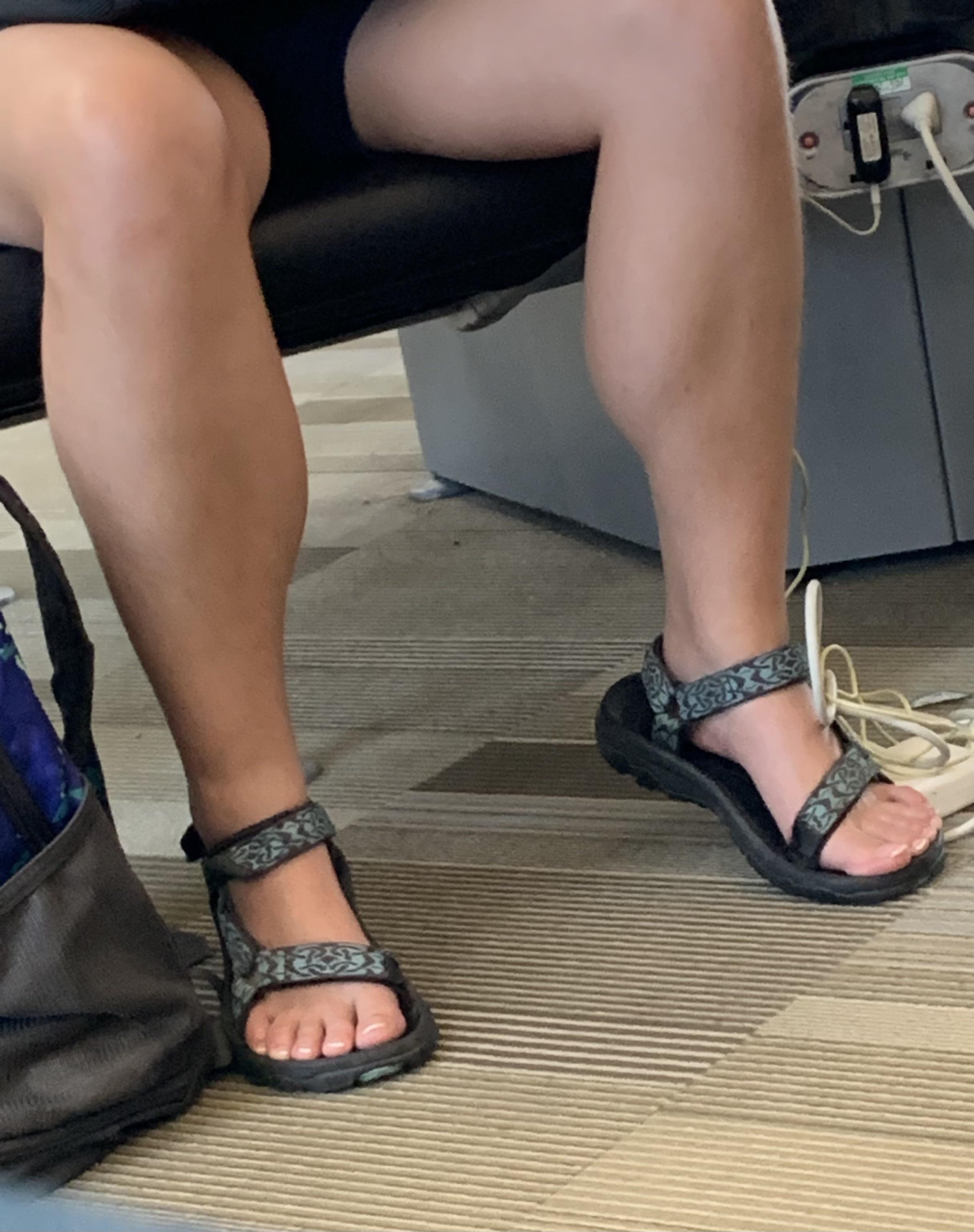 Calves and feet 😍 | Scrolller