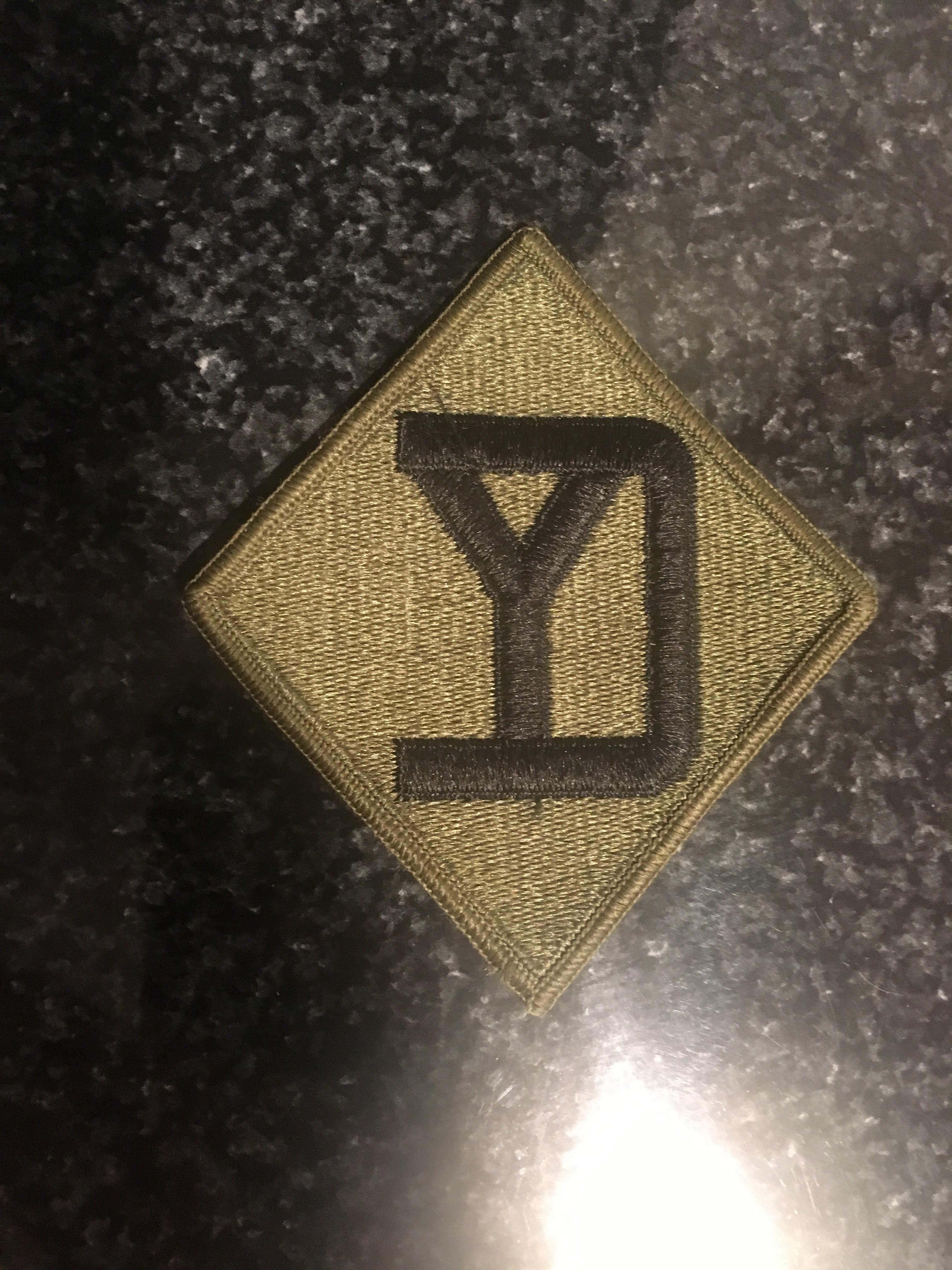 Came across this patch lying around, can anyone ID what it is, I k ow it’s US military. | Scrolller
