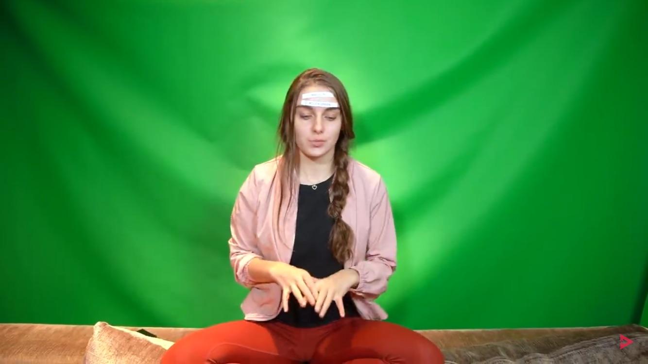 Camel toe from new click video | Scrolller