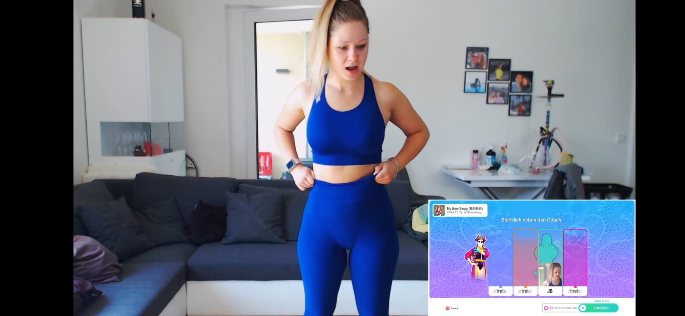 Cameltoe | Scrolller