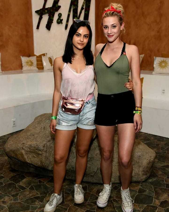 Cami and Lili | Scrolller