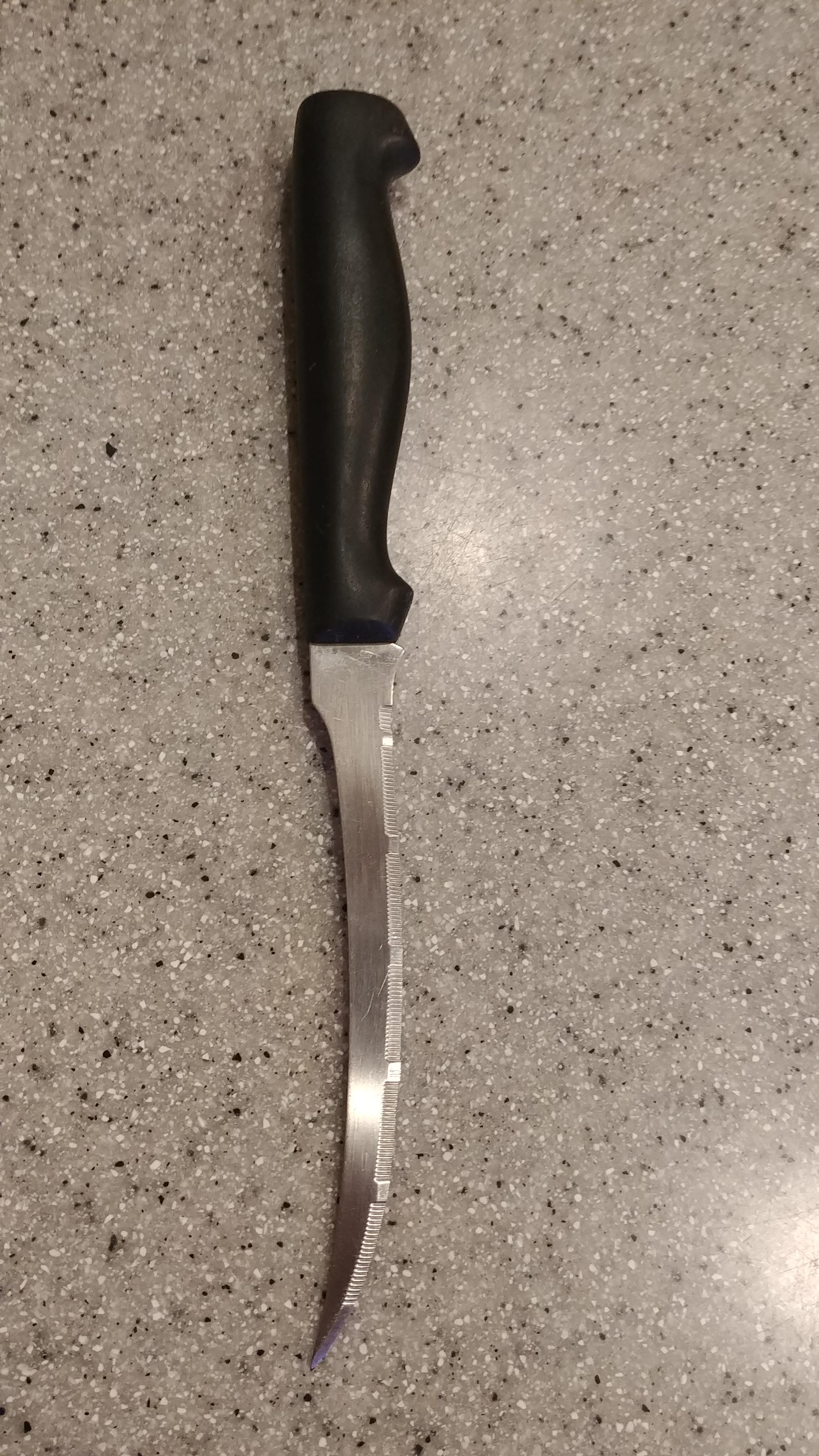 Can anyone identify this knife? | Scrolller
