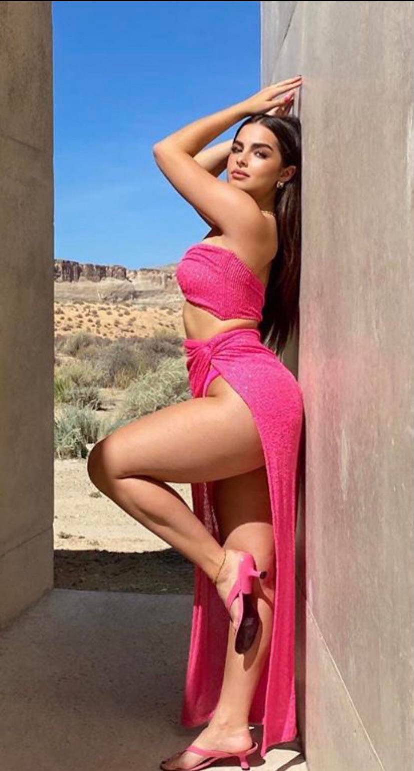 Can anyone role play as Addison Rae for me please | Scrolller