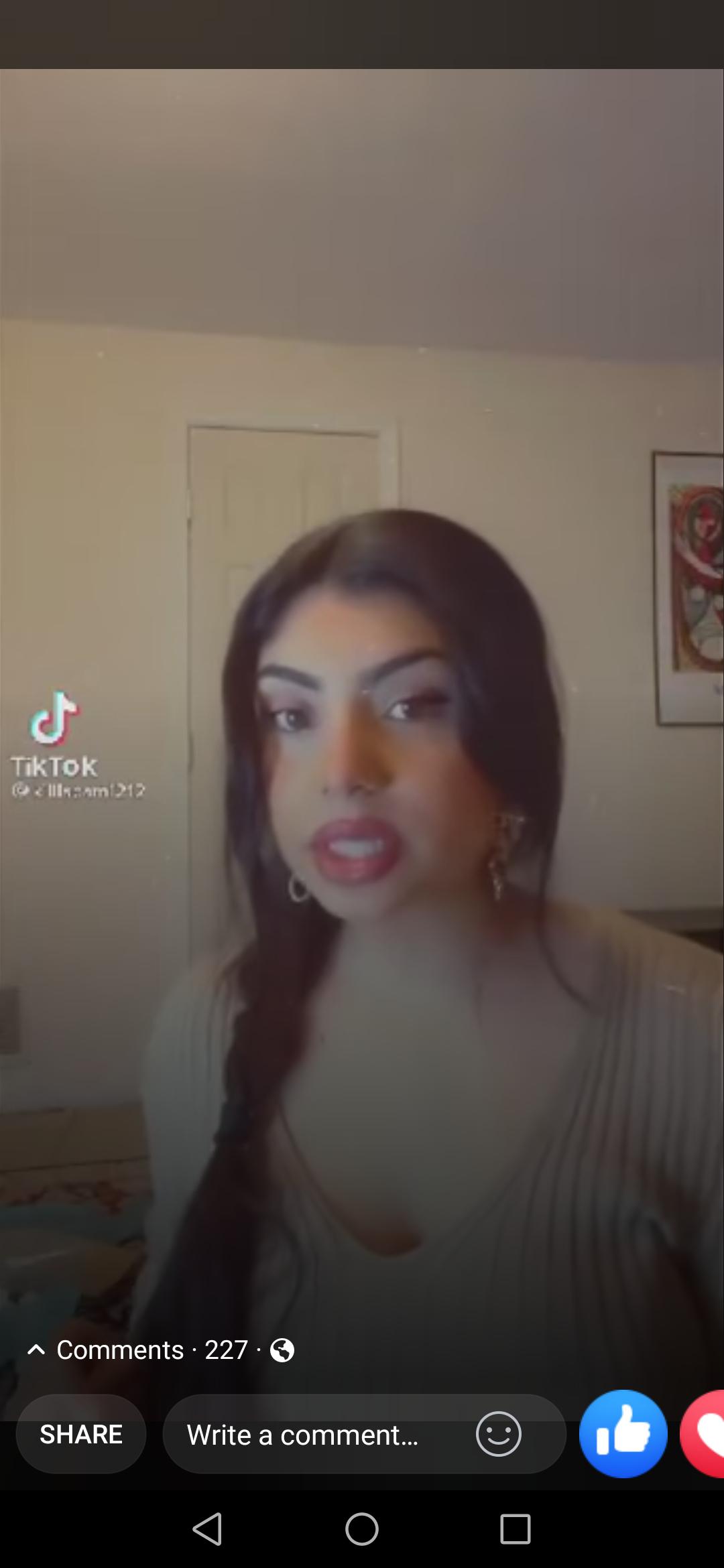 can anyone tell this hottie name. | Scrolller