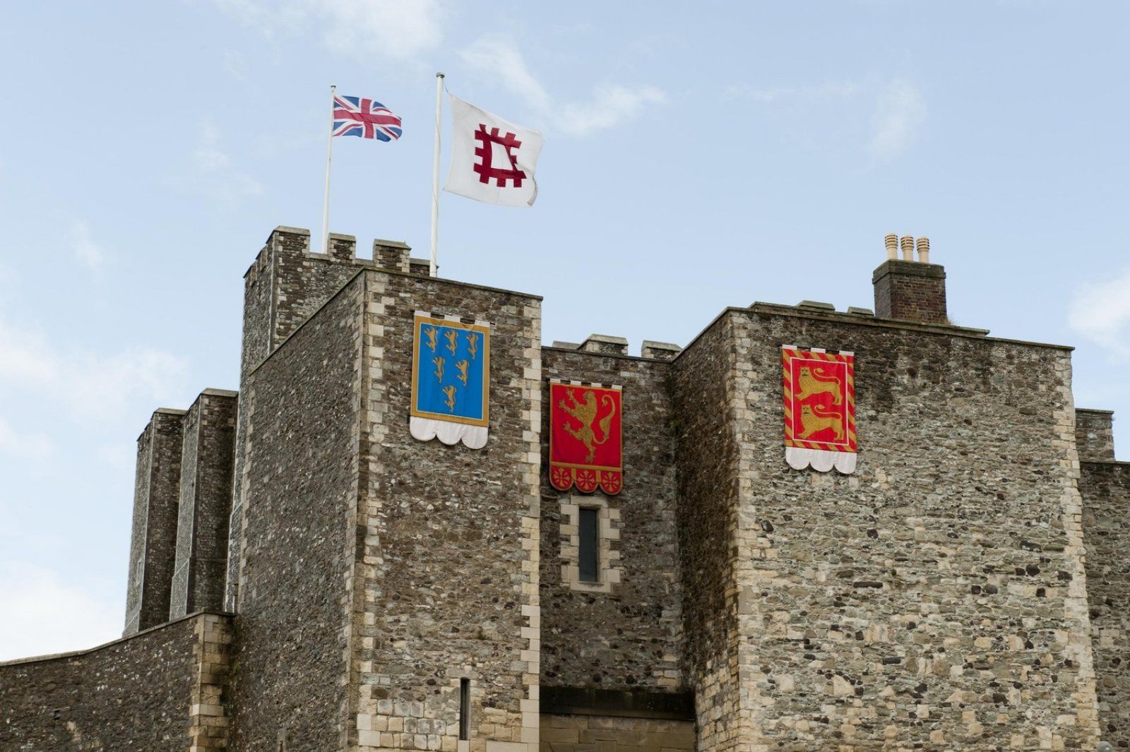 Can someone help me identify these three crests on the Dover Castle? | Scrolller