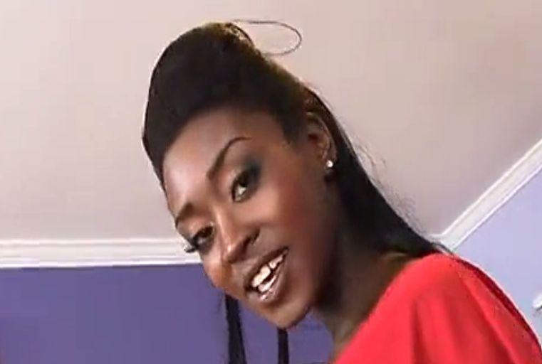 Can someone ID her for me? | Scrolller