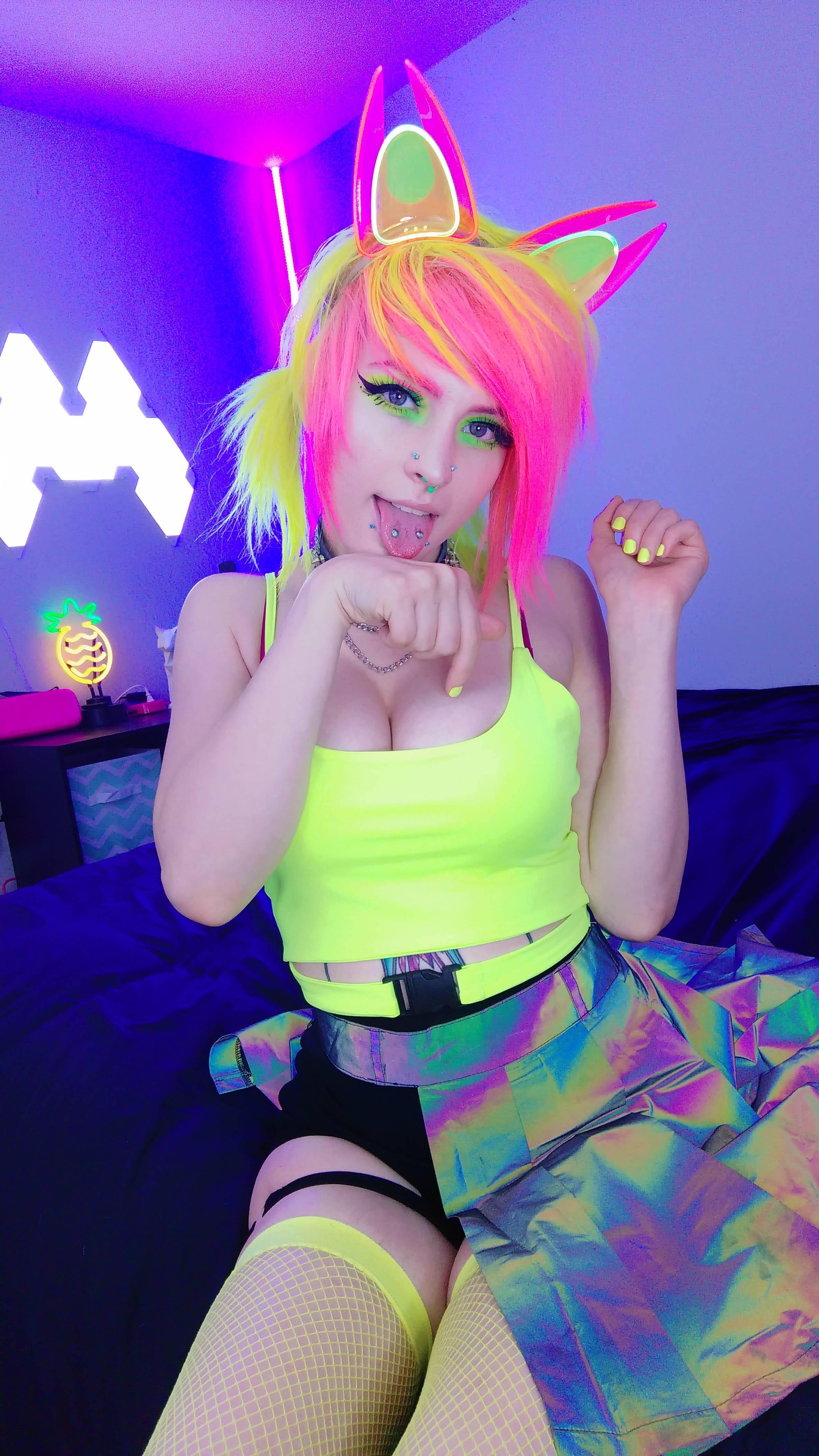 Can you give your kitty a bath uwu | Scrolller