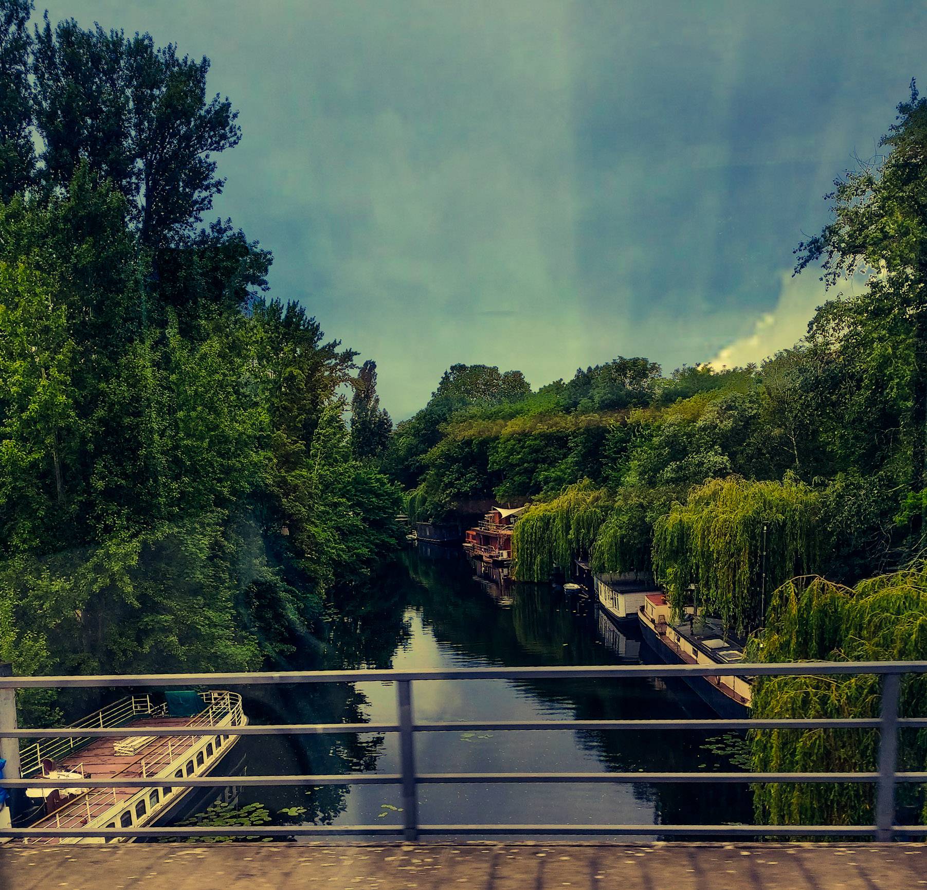 Canal huts | Scrolller