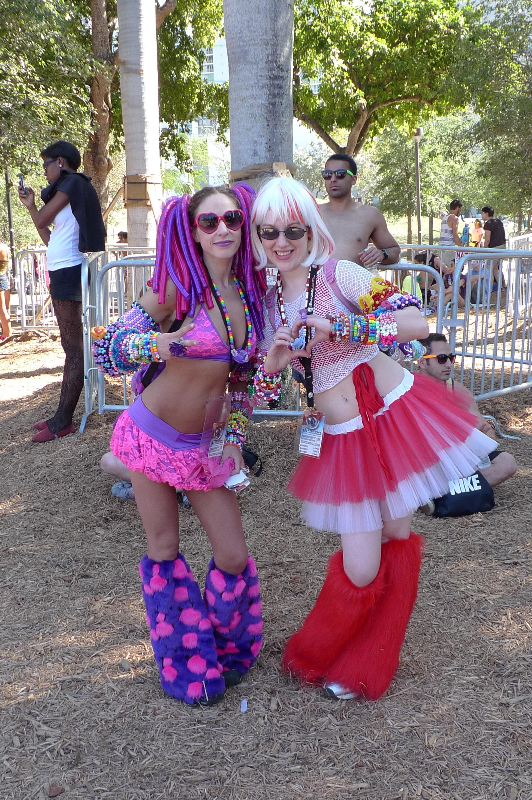 Candy girls at UMF 2012 | Scrolller
