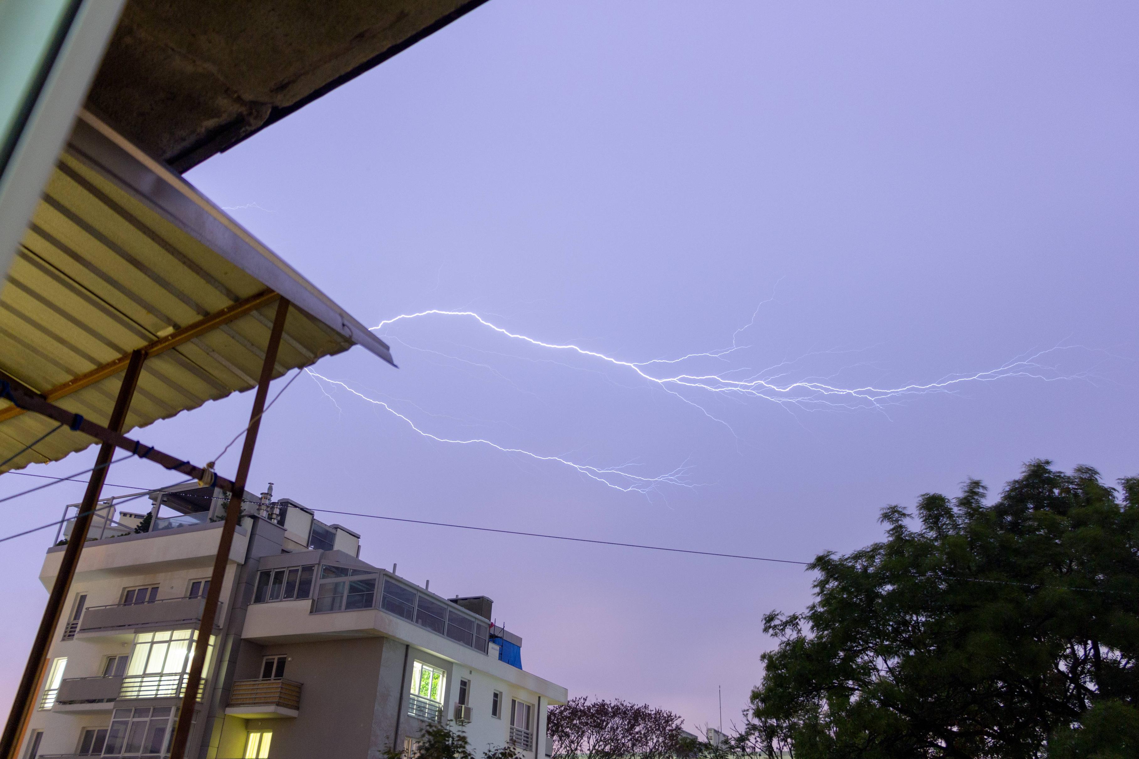 Captured lightning last night | Scrolller