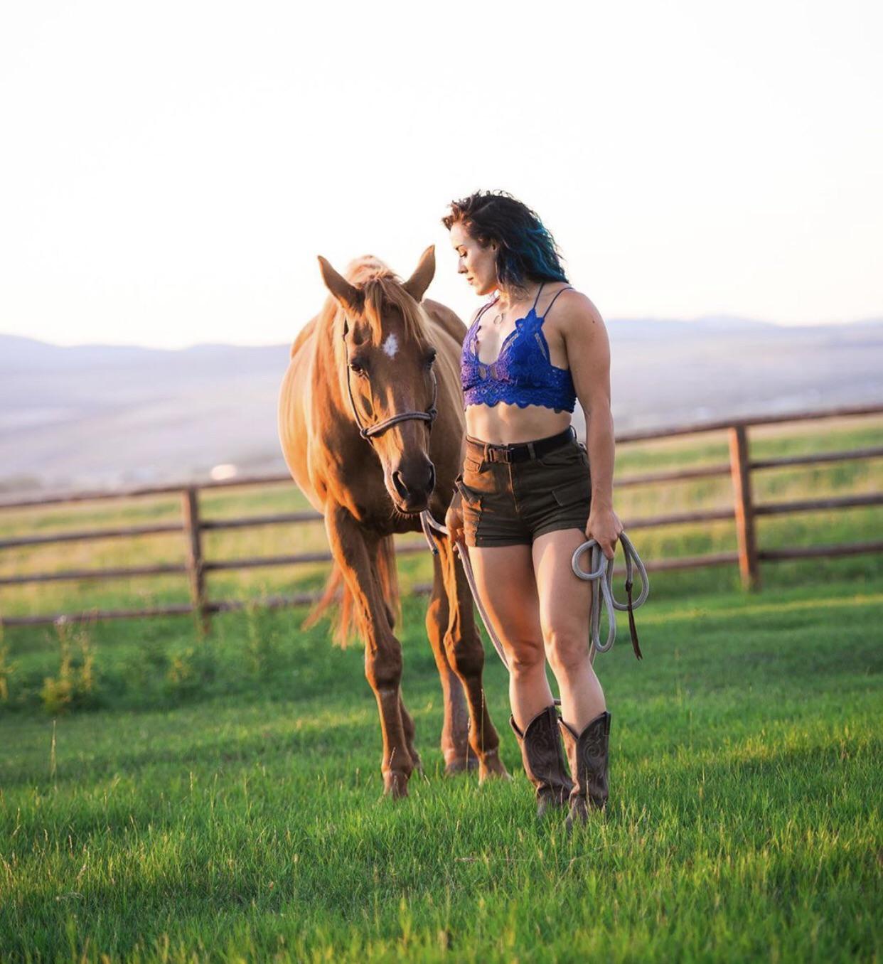 Cara Maria | Scrolller