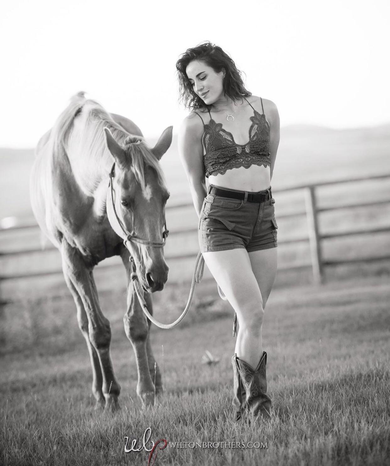 Cara Maria | Scrolller