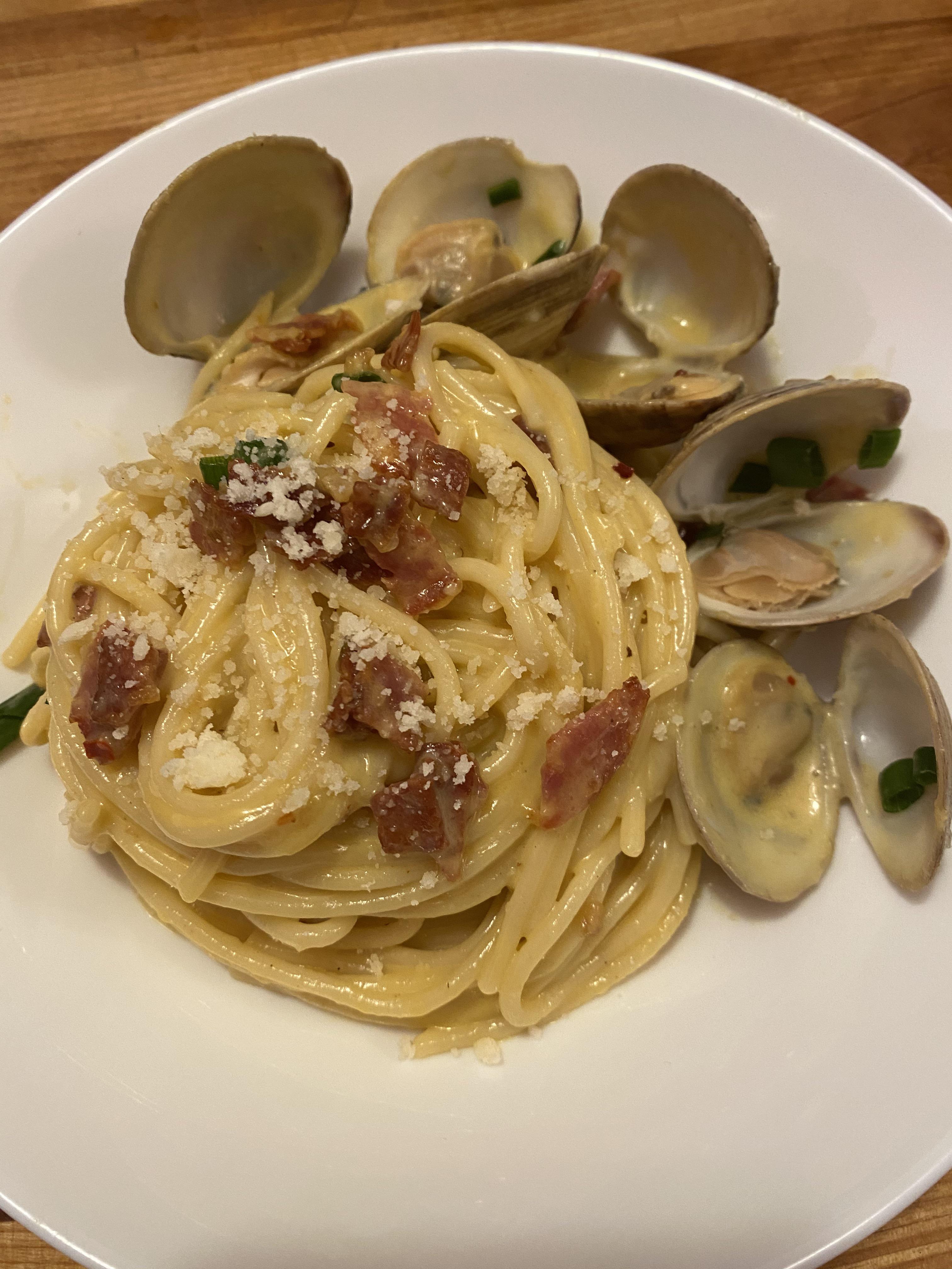 Carbonara with clams | Scrolller