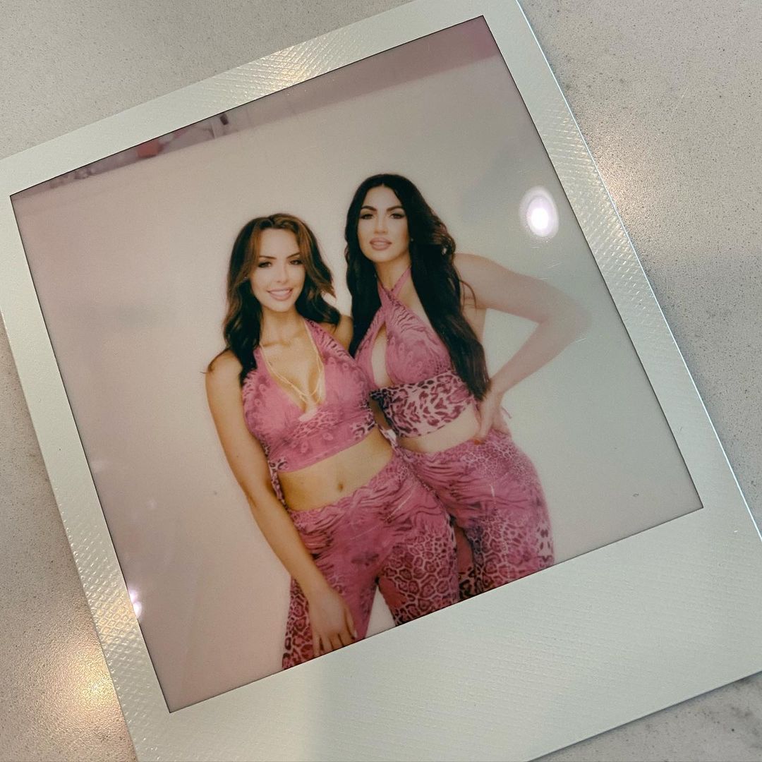 Polaroid | Scrolller