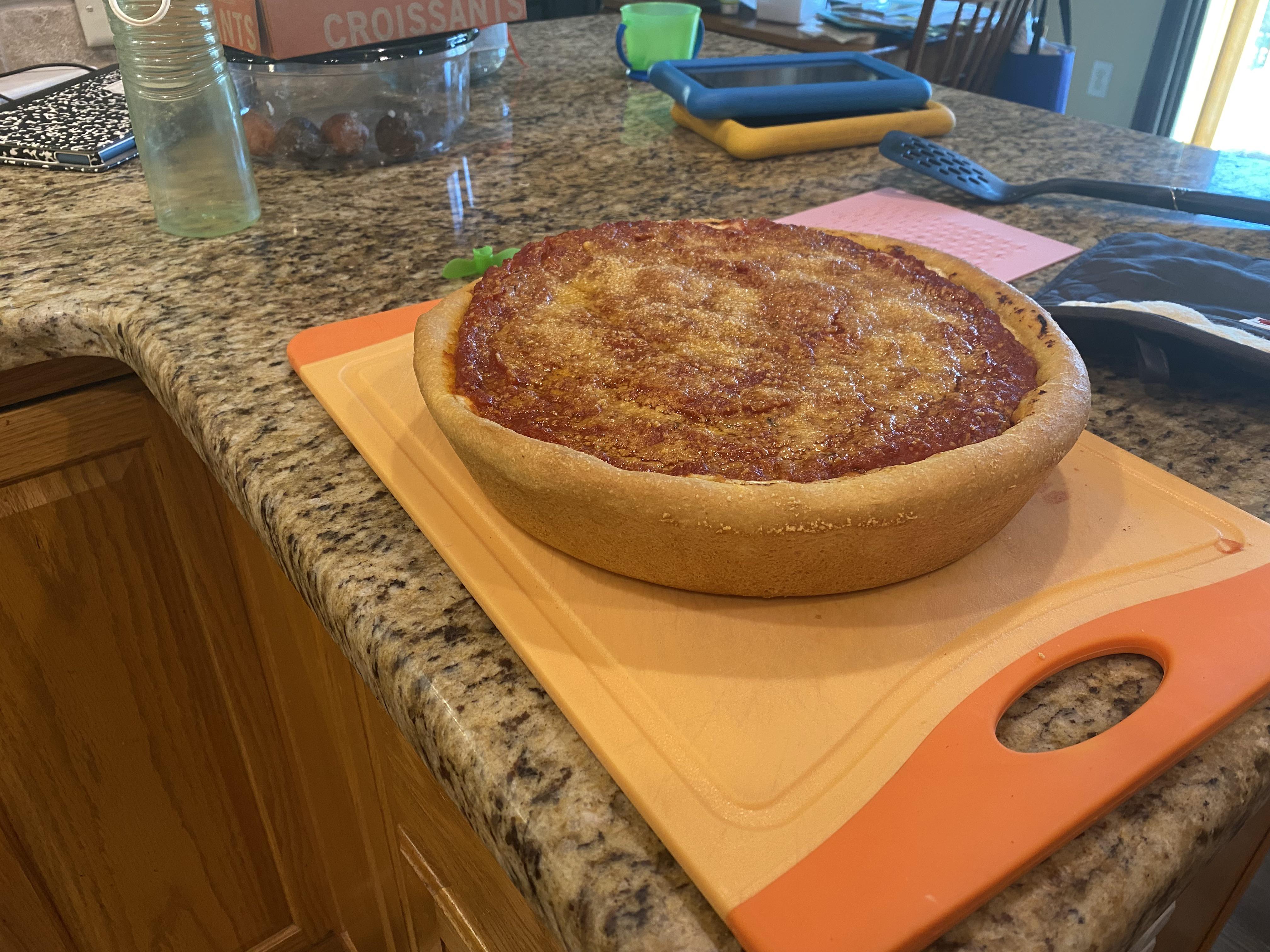 Cast iron sausage and mushroom Deep dish | Scrolller